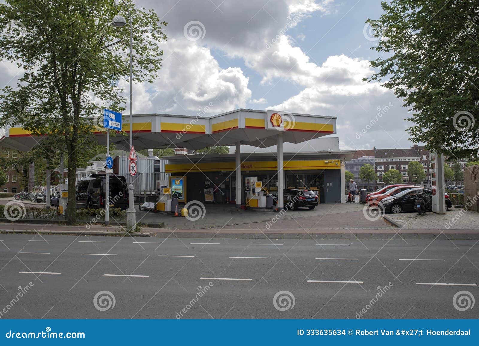 Shell Tank Station at Amsterdam the Netherlands 21-8-2024 Editorial ...