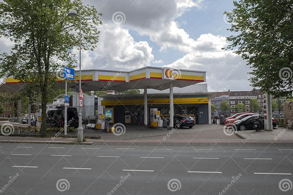 Shell Tank Station at Amsterdam the Netherlands 21-8-2024 Editorial ...