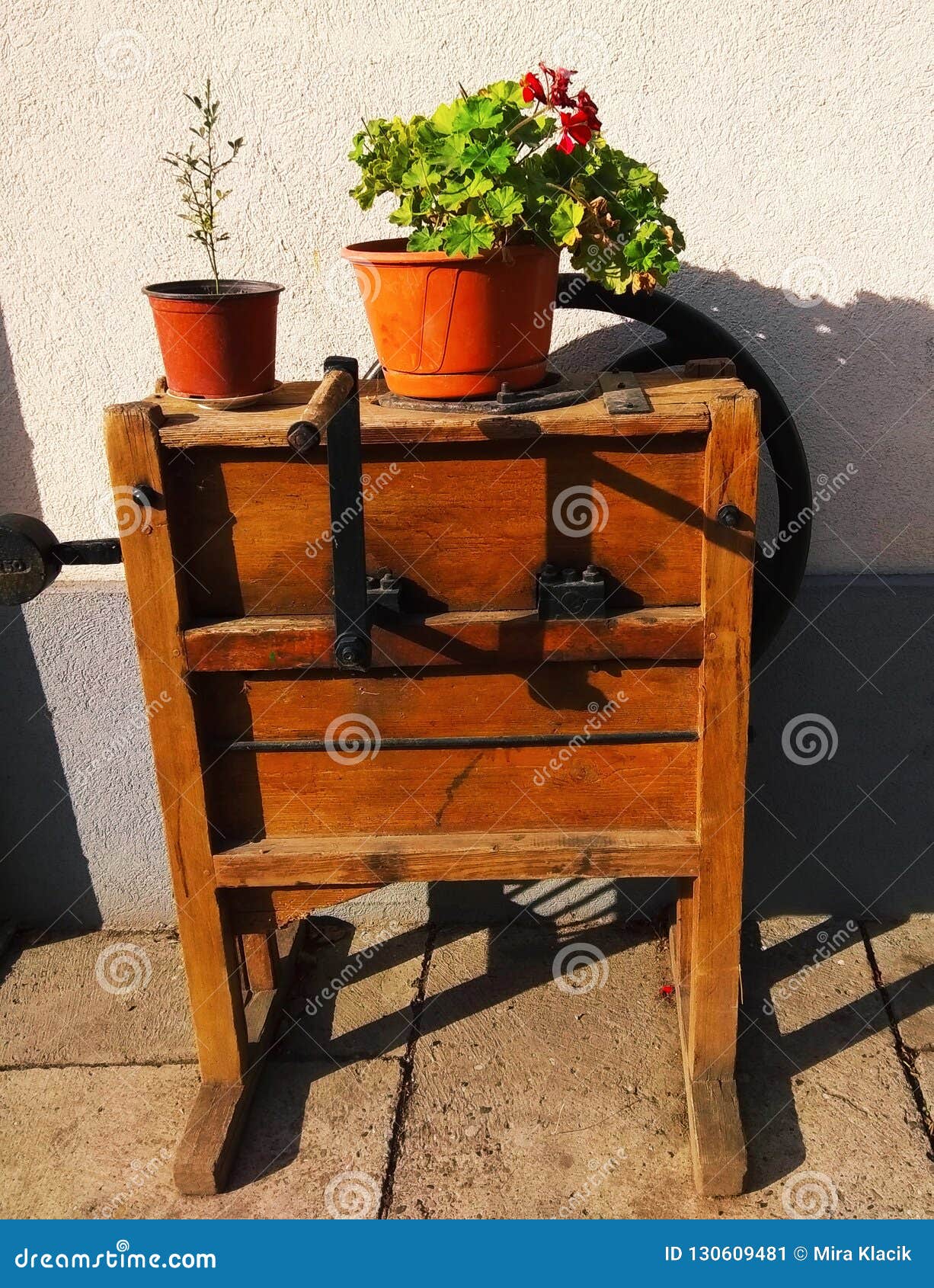 Sheller stock image. Image of sheller, machine, corn - 130609481