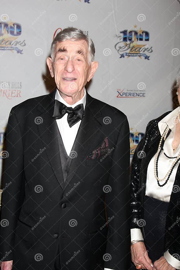 Shelley Berman editorial image. Image of stars, viewing - 23752020