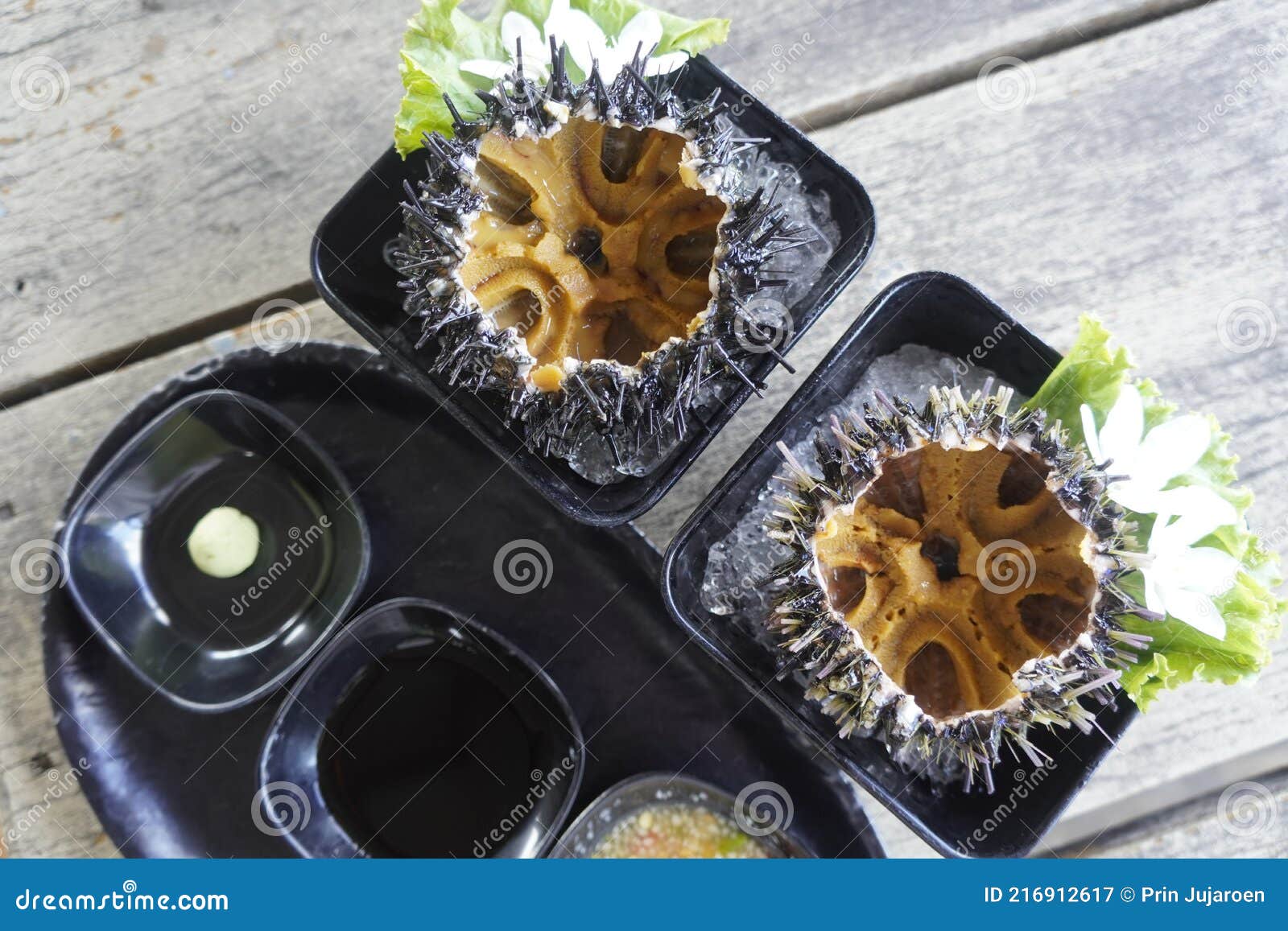 SHELLFISH UNI Egg Uni Shellfish02 Stock Image - Image of dairy ...