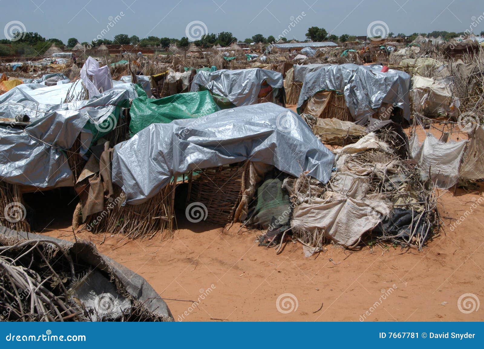 Shelters in Darfur Camp editorial photo. Image of arab - 7667781