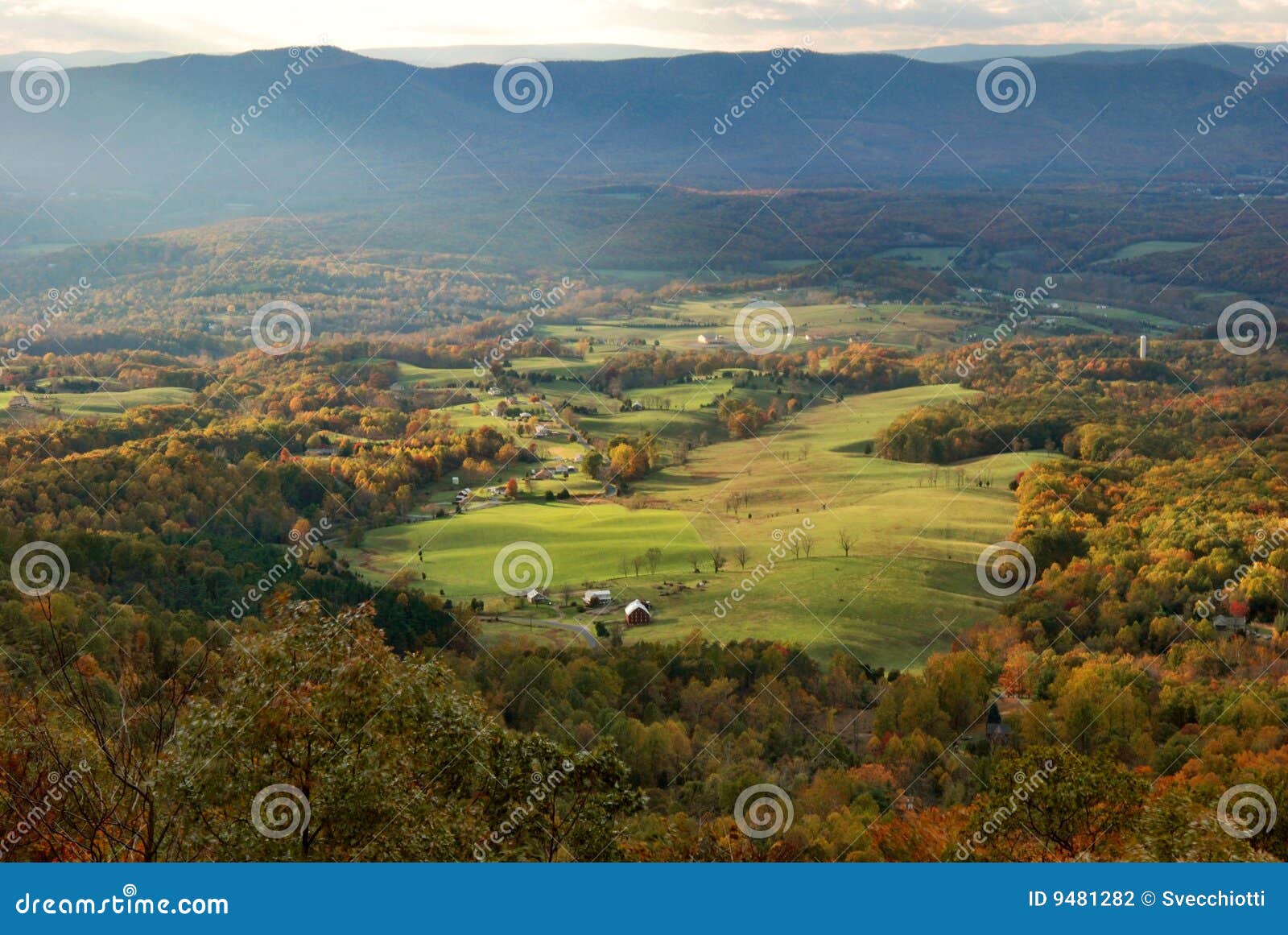 Shenandoah Valley, Virginia Stock Photo - Image of skyline, autumn: 9481282