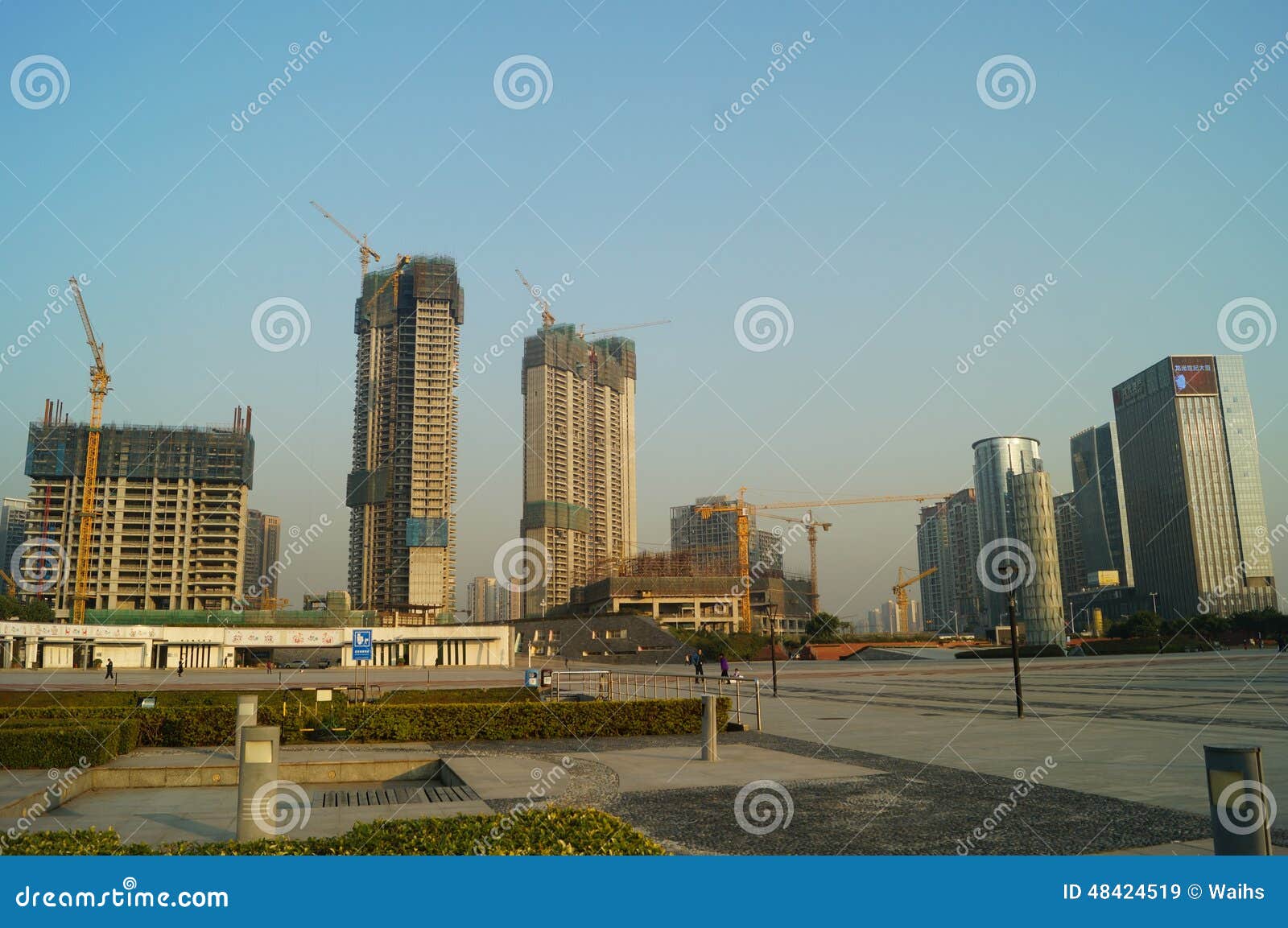 Shenzhen, China: Building Construction Editorial Stock Image - Image of ...