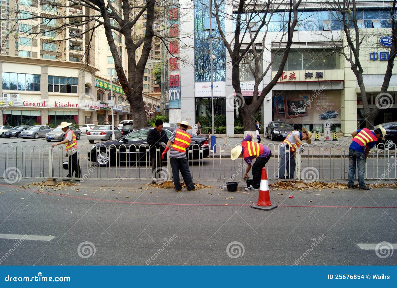 Shenzhen China: Maintenance Cleaning Highway Editorial Stock Image ...