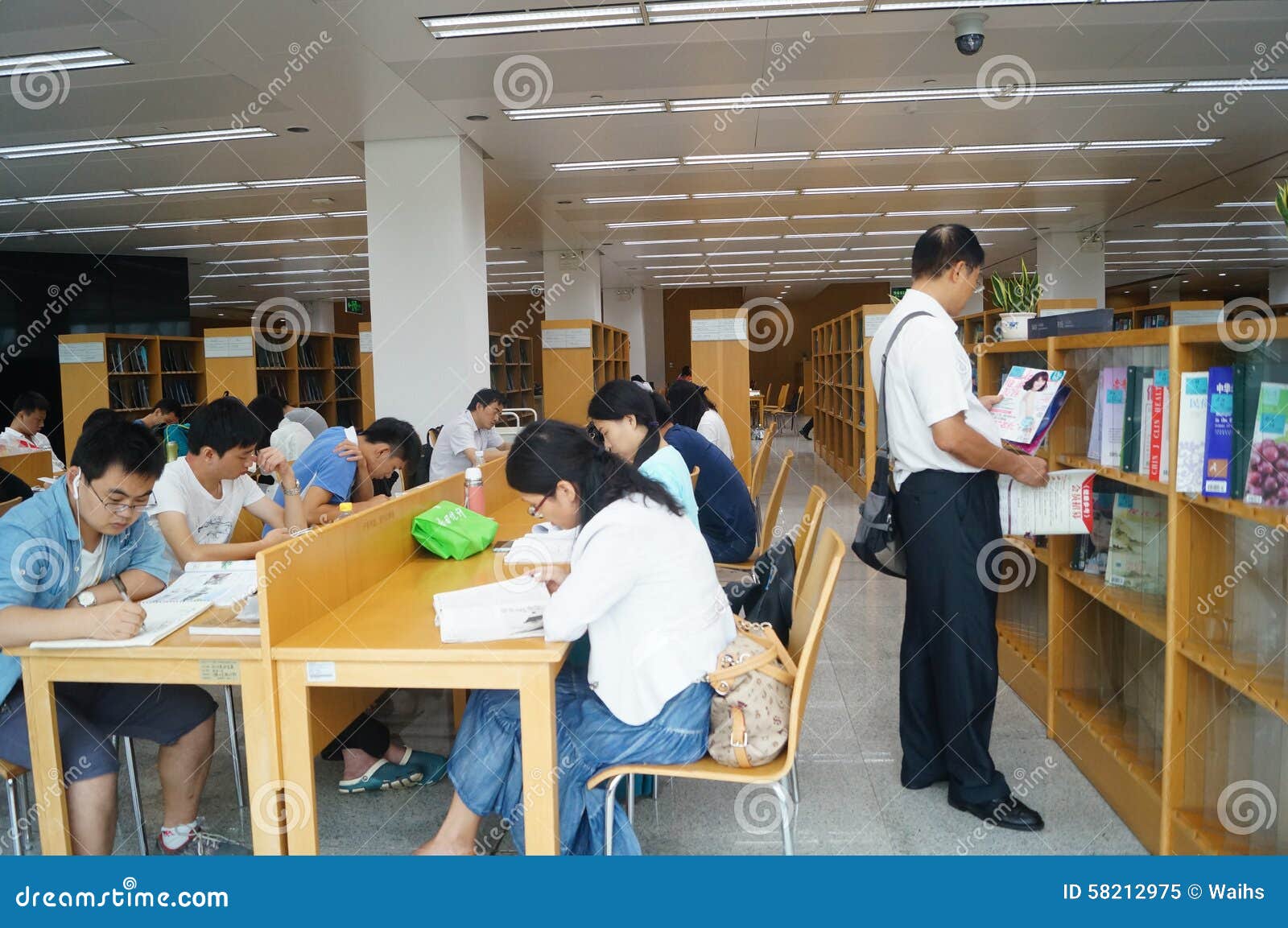 Shenzhen Library, Readers in Reading Editorial Image - Image of young ...