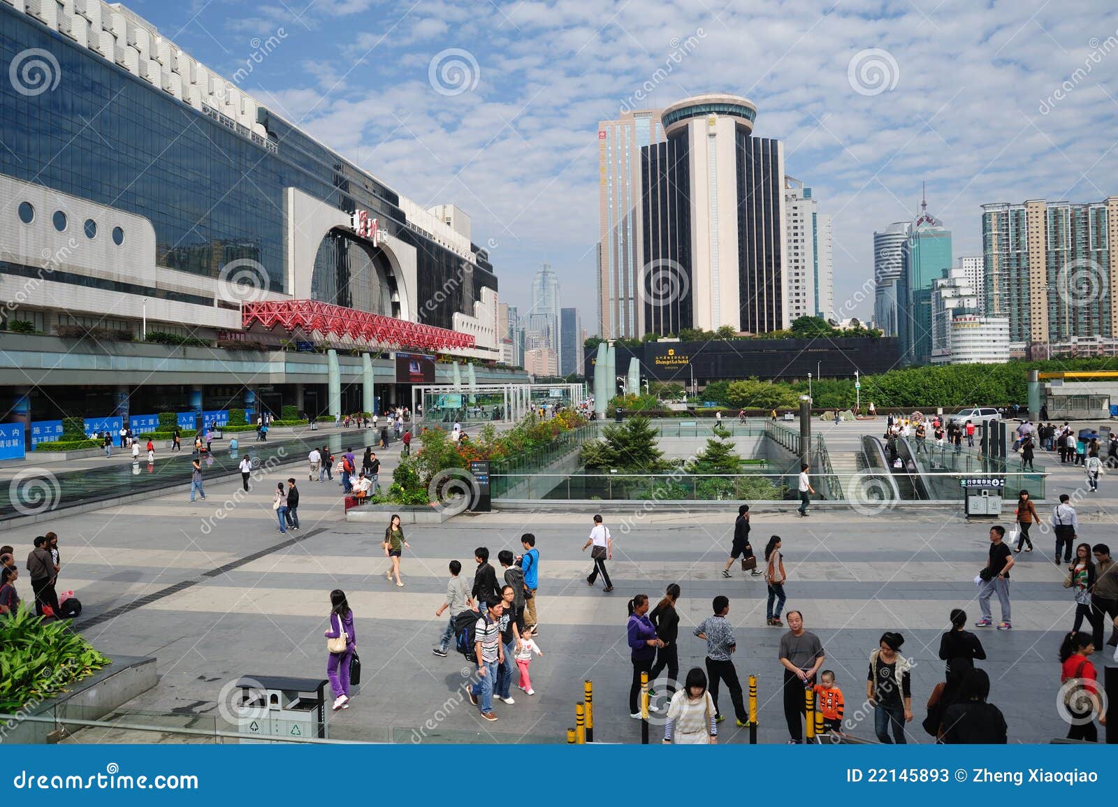 Shenzhen railway station editorial stock photo. Image of people - 22145893