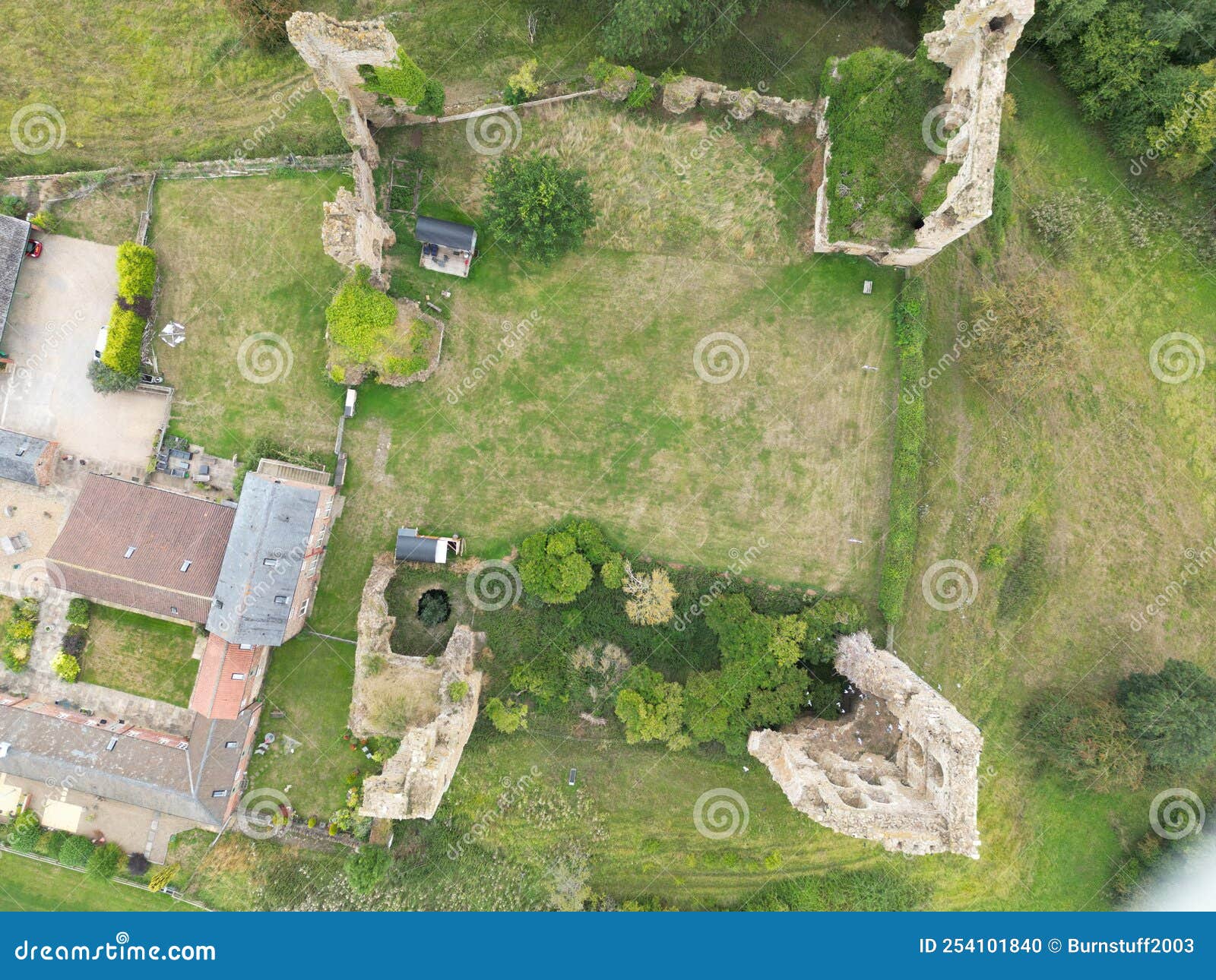 Sheriff Hutton Castle, Medieval Castle Sheriff Hutton, Yorkshire ...