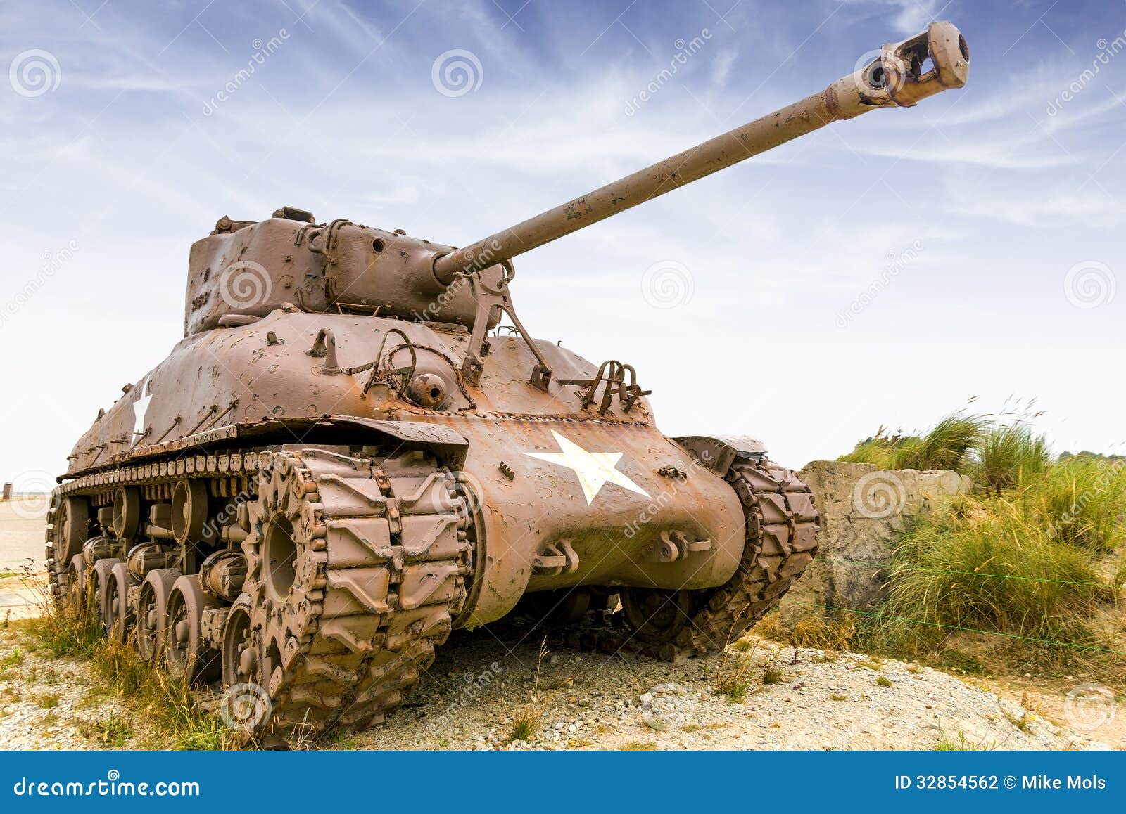 Sherman tank stock photo. Image of france, rusty, american - 32854562
