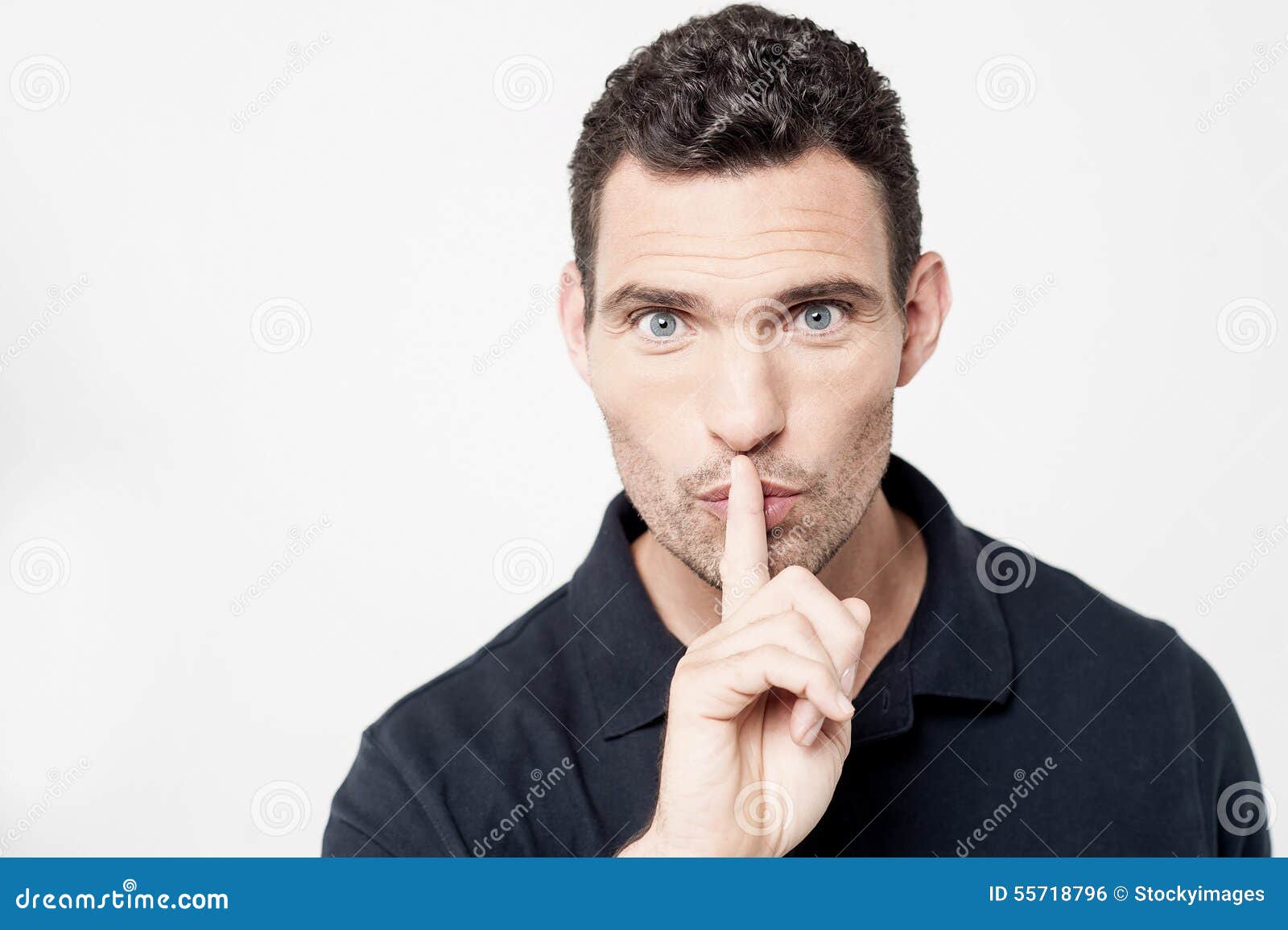 ¡Shh, no haga el ruido! foto de archivo. Imagen de dedo - 55718796