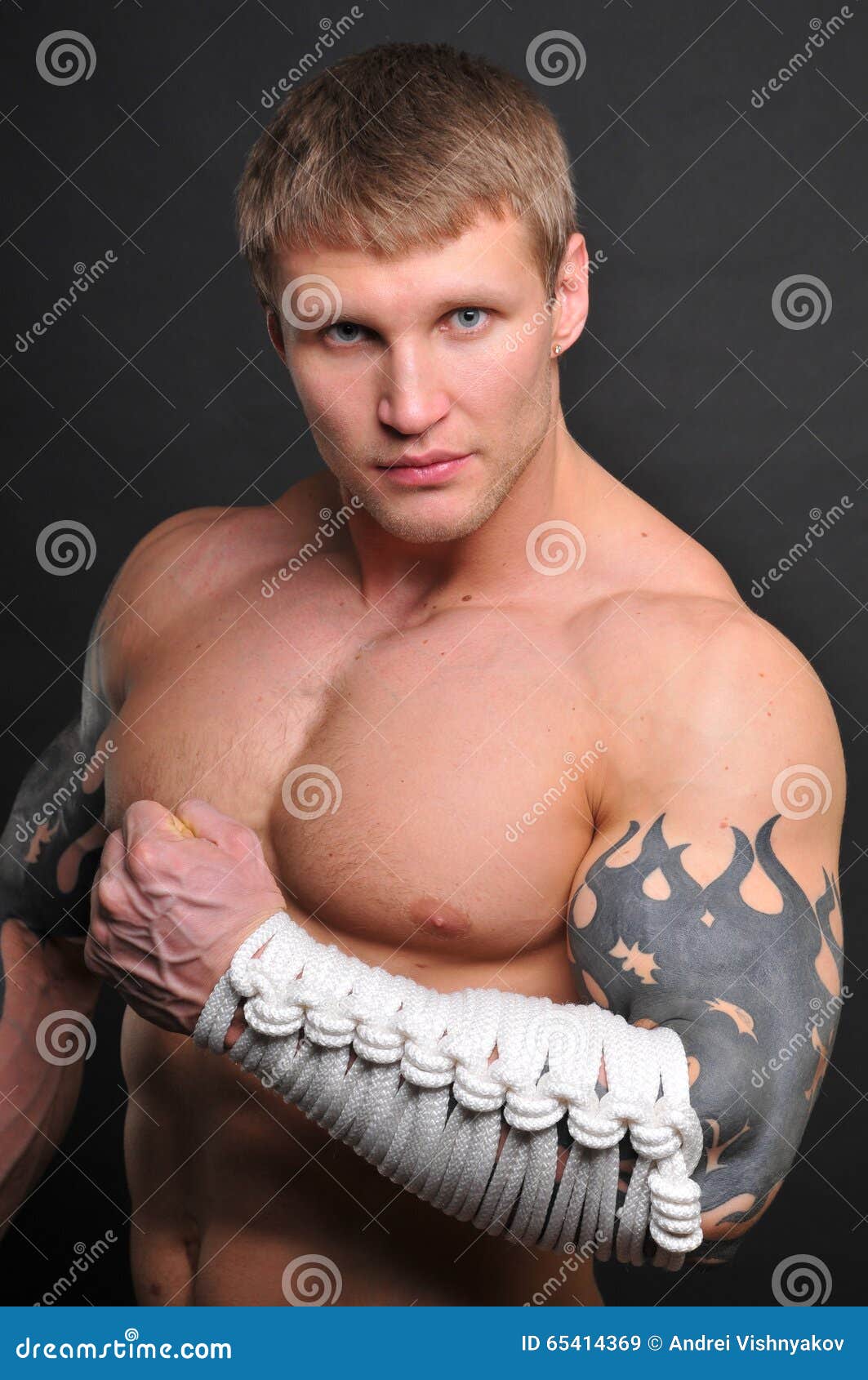 Shibari model stock image. Image of strength, pressure - 65414369