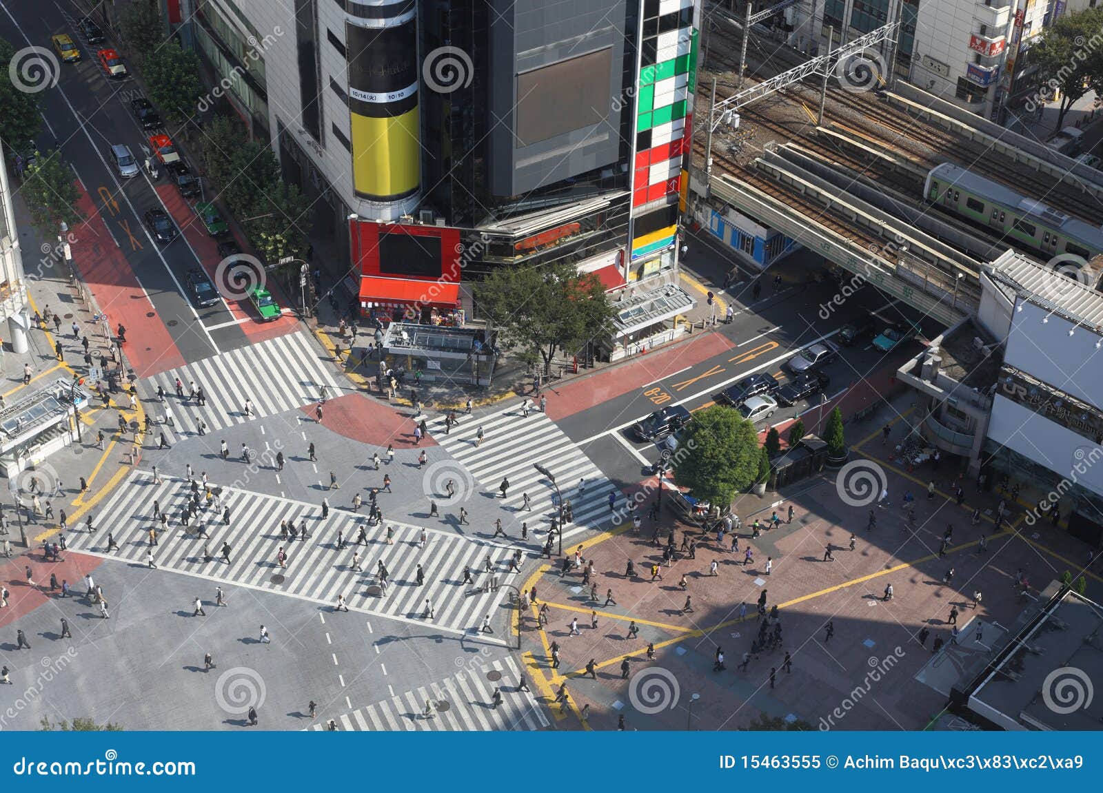 Shibuya crossing in Tokyo stock image. Image of intersection - 15463555