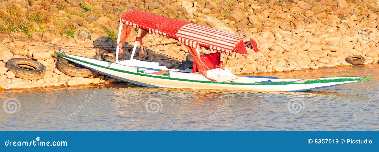 Shikara Boat In Dal Lake , Kashmir India Royalty-Free Stock Photography ...
