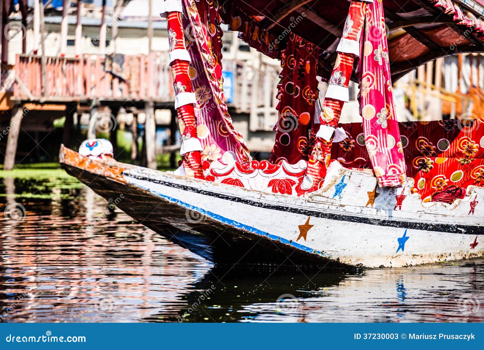 Shikara Boat in Dal Lake , Kashmir India Stock Image - Image of asian ...
