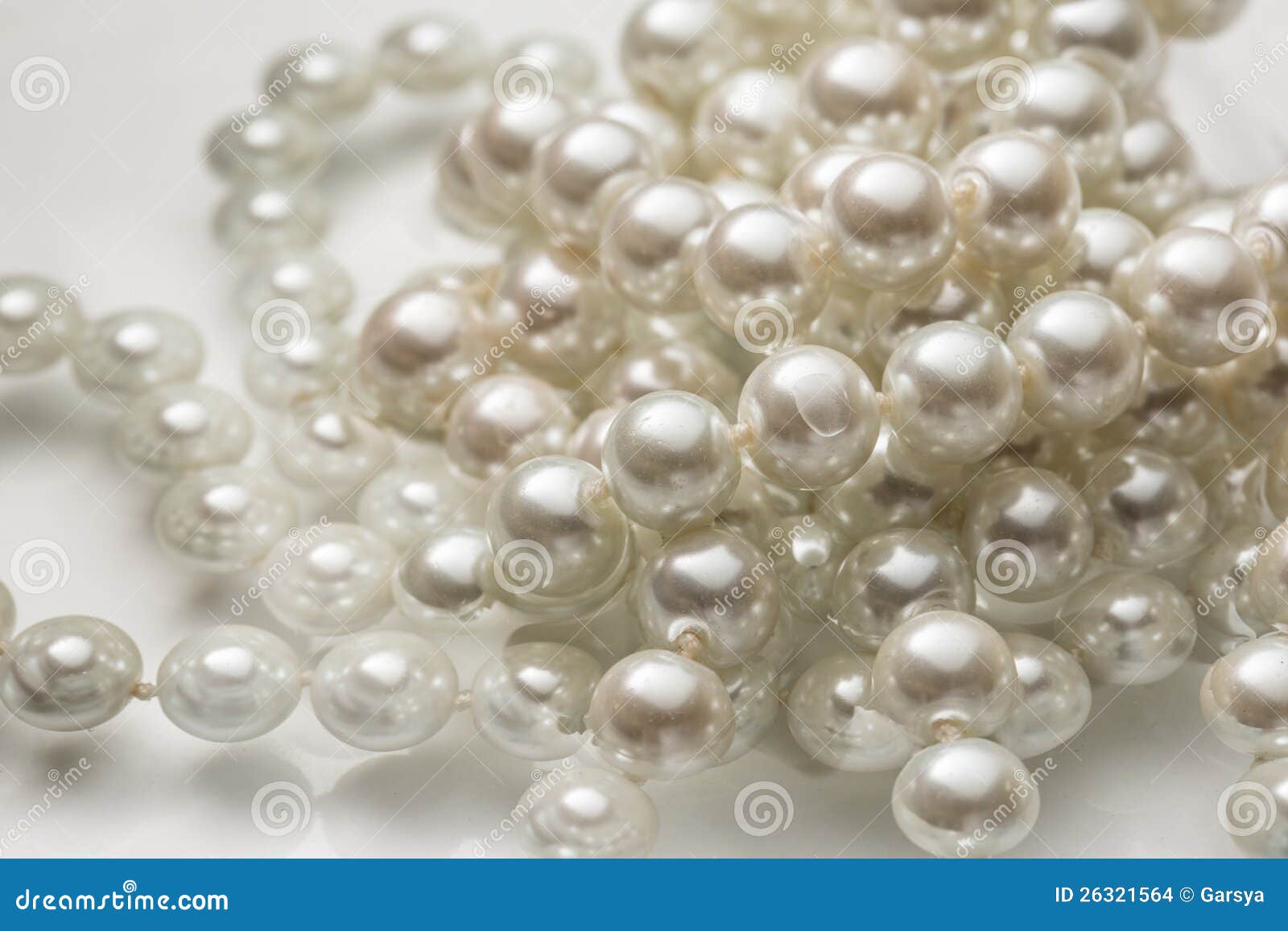 Shining String of White Pearl Stock Photo - Image of bead, glitter ...