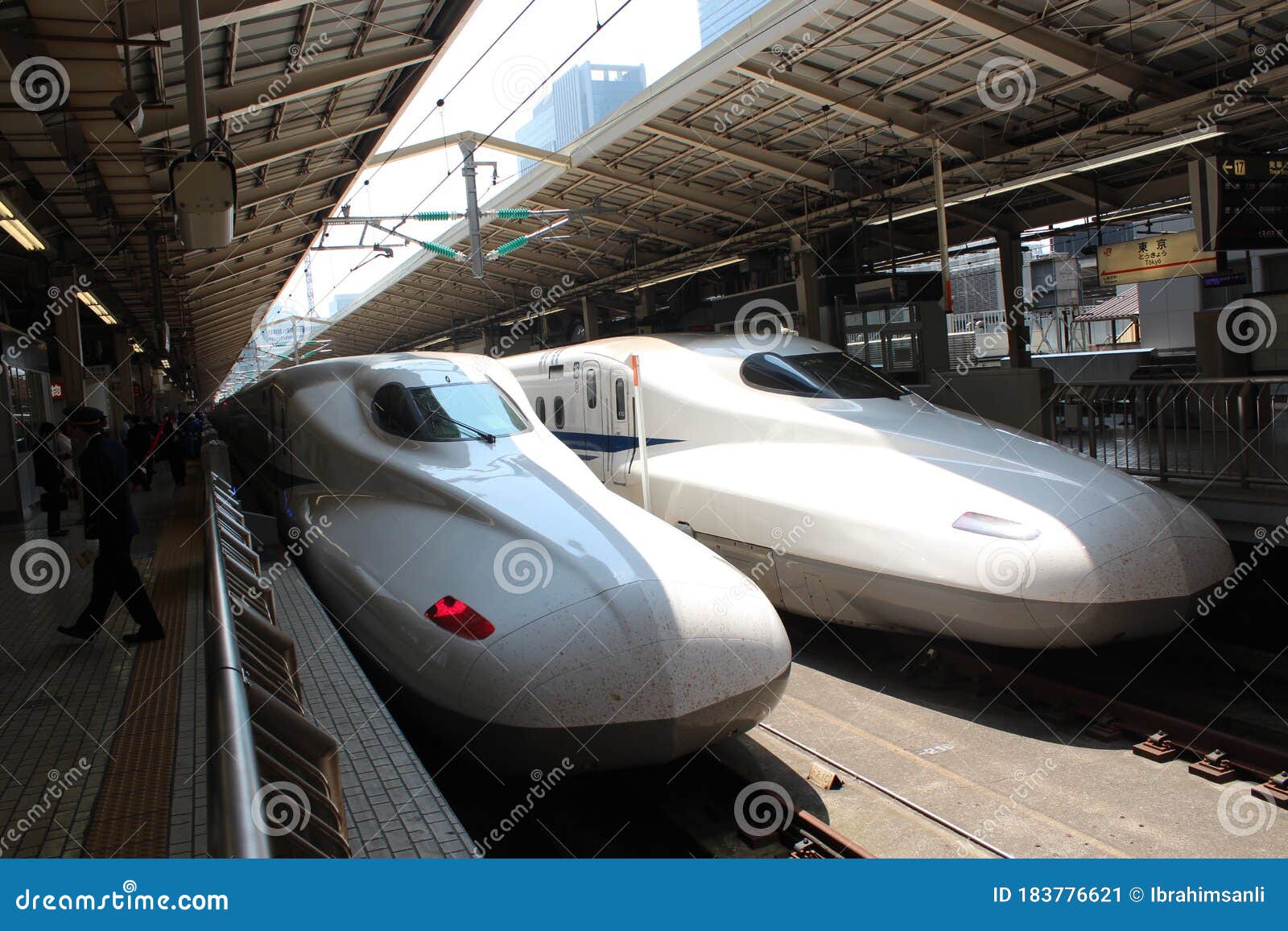 Shinkansen Bullet Trains of Japan Stock Image - Image of station ...