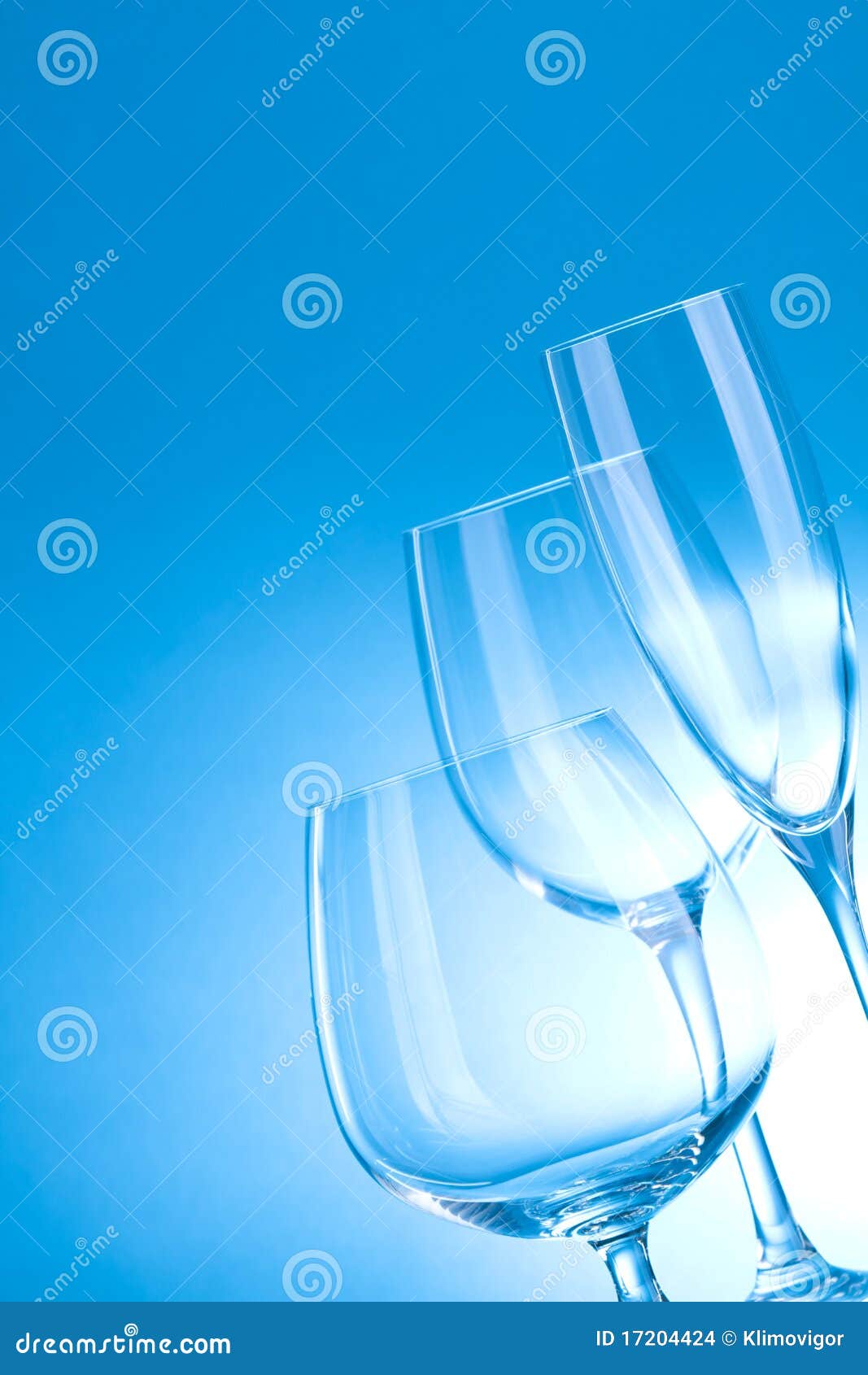 Clean Glass Petri Dish With Liquid Drop Inside Over Blue Light ...