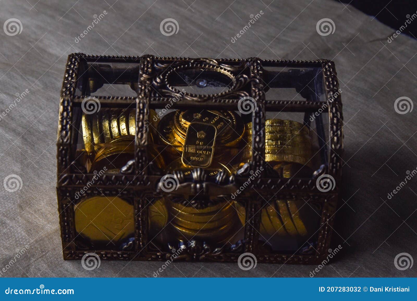 Shiny Gold Bullion in the Box Stock Photo - Image of cost, bill: 207283032