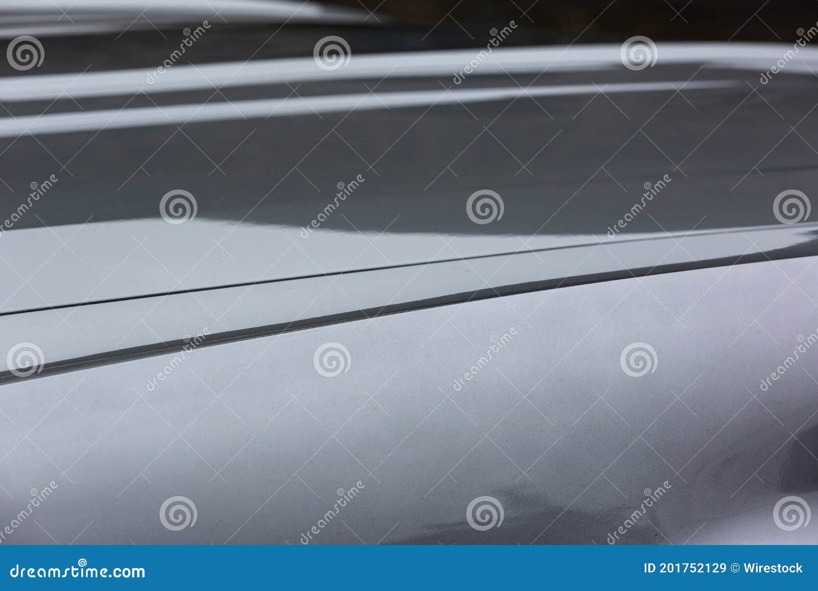 Big Rig Gray Bonnet Semi Truck Transporting Goods In Refrigerated Semi ...