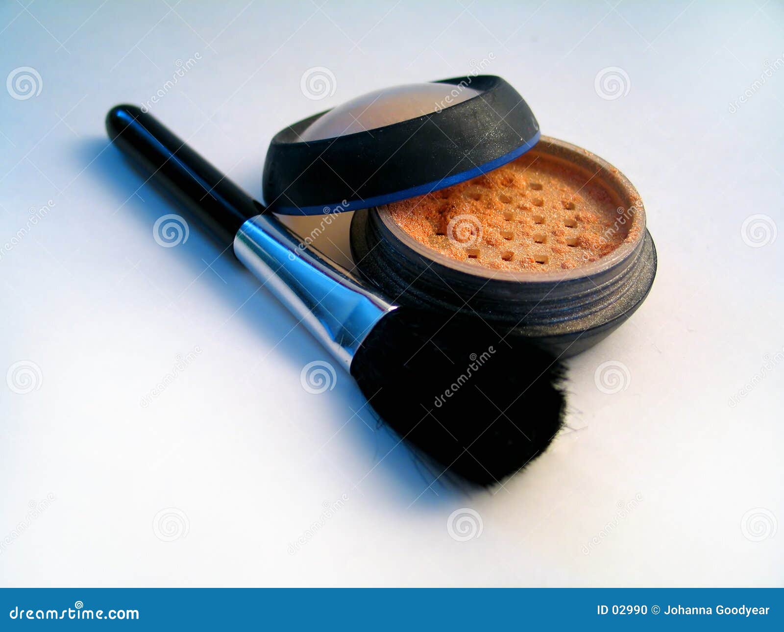 Shiny Makeup Powder II with Brush Stock Photo - Image of tone, handle: 2990