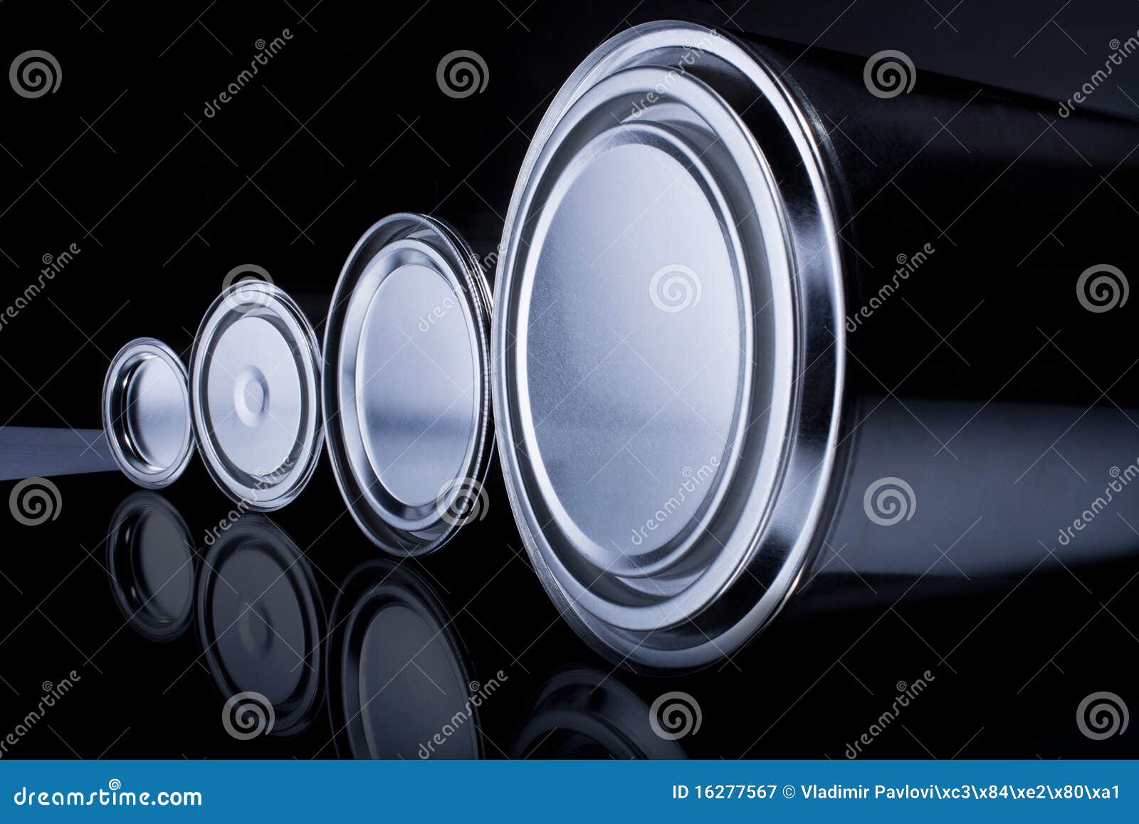 Shiny Metal Can Reflections Stock Image - Image of silver, shiny: 16277567