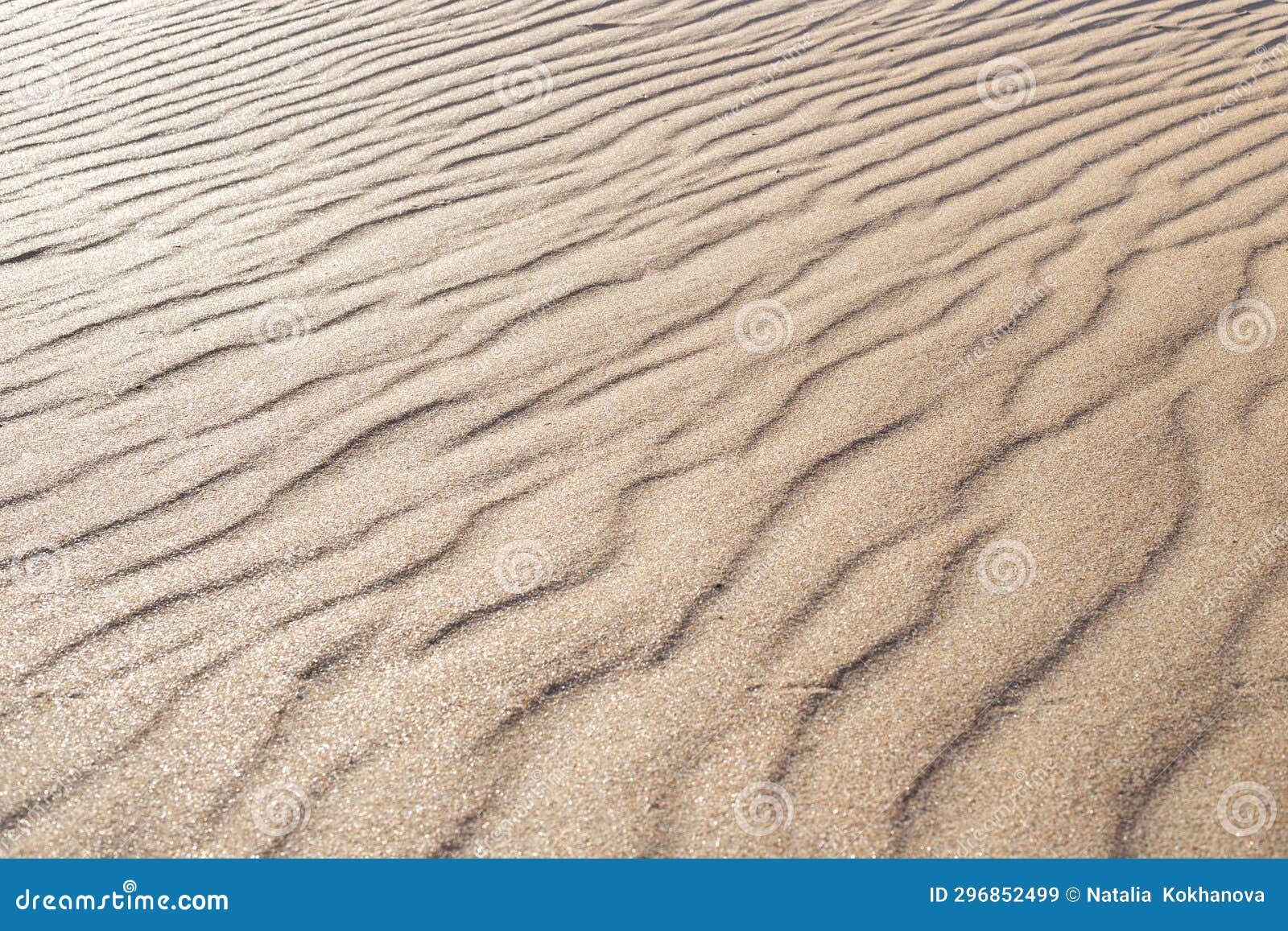 Shiny Sand with a Wavy Pattern, Sparkles in the Sun, Soft Focus Stock ...