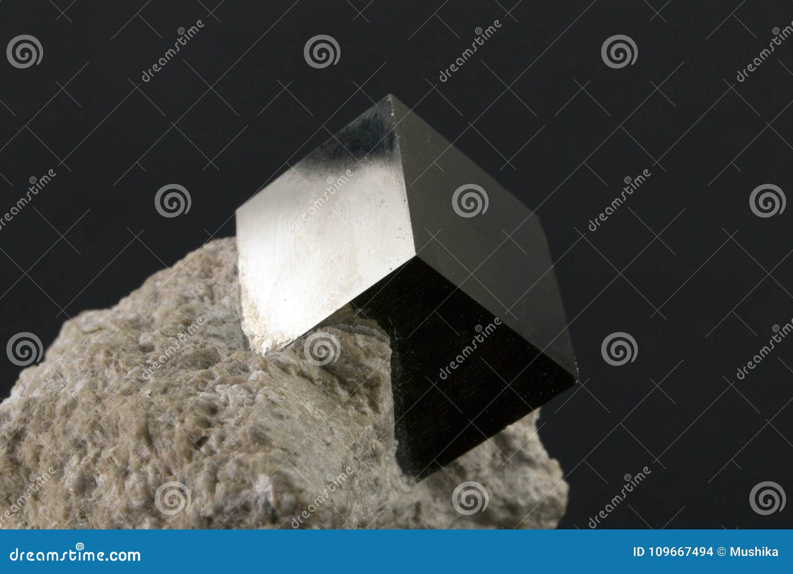 Shiny Smooth Regular Shape Pyrite Cube on a Dark Background Stock Photo ...