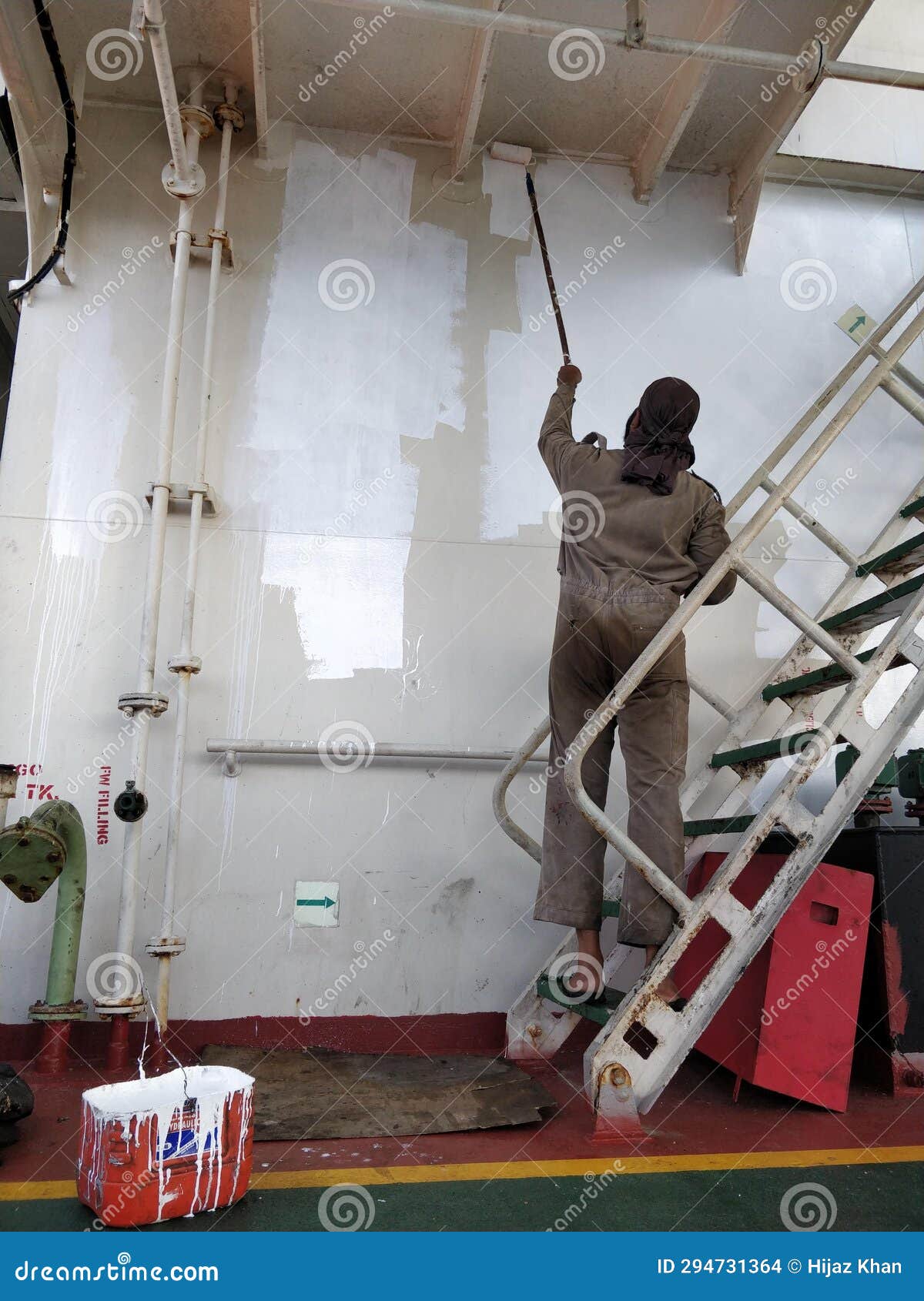 Ship Crew Painting the Ship Accomodation and Pipelines Editorial Stock ...