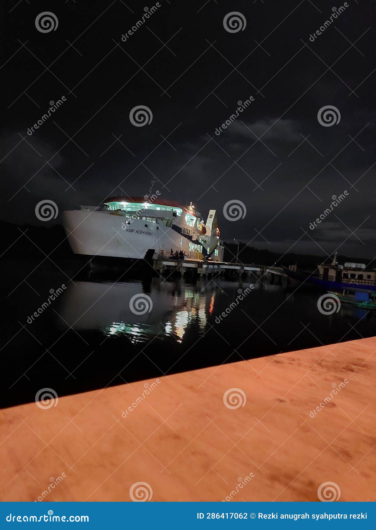 The Ship Docks in the Harbor at Night Beautiful Editorial Photography ...