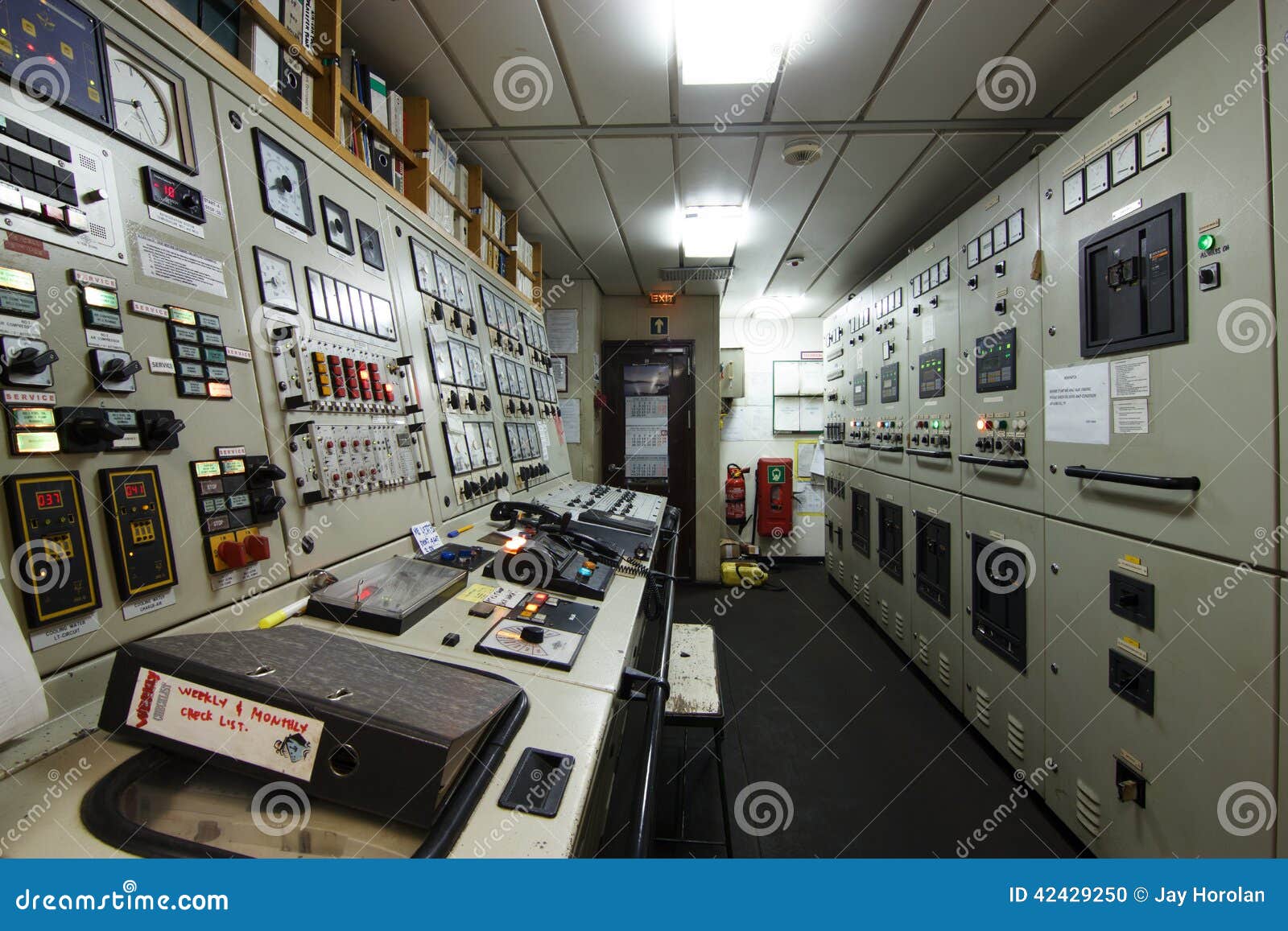 Ship Engine Room Control Room Editorial Image - Image of multi, boiler ...
