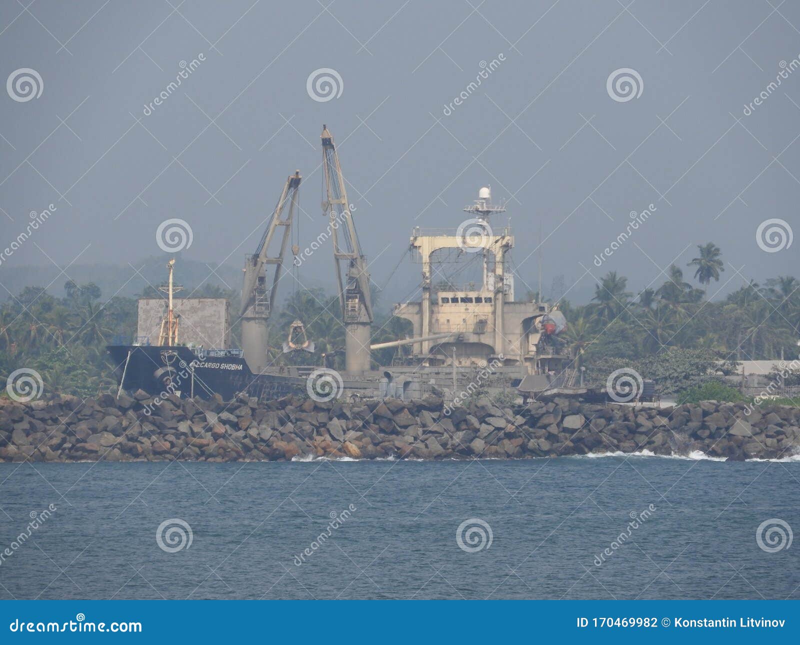 Ship Entering Galle Harbour in Sri Lanka Stock Photo - Image of ...