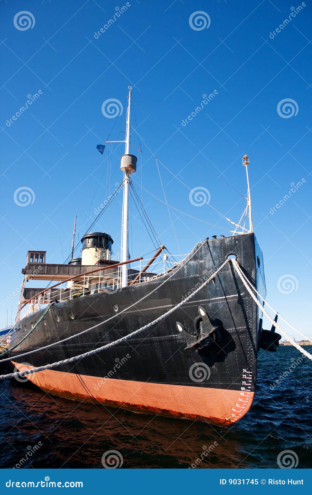 Ship fore stock image. Image of move, hawsers, business - 9031745