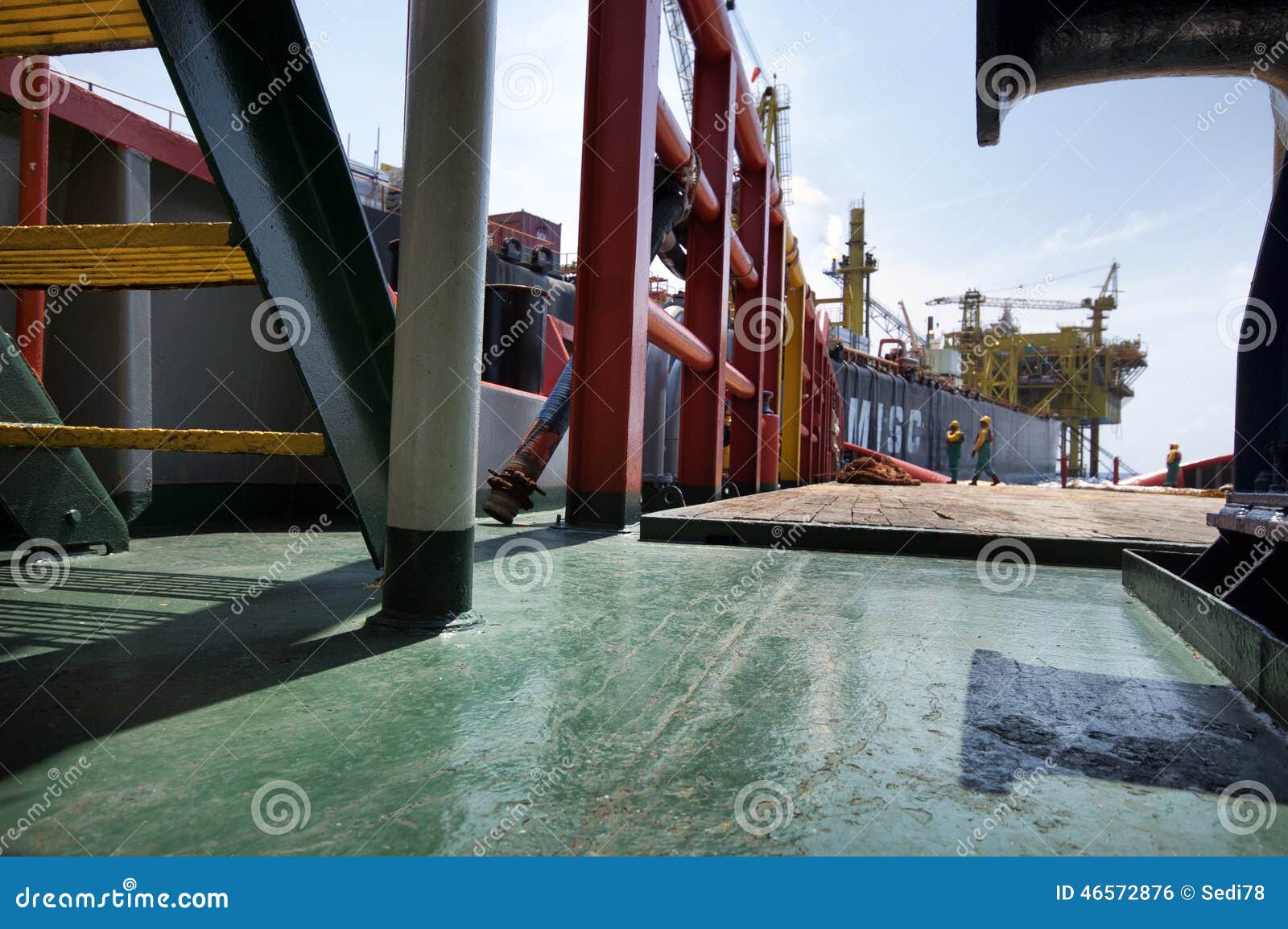 Ship Hose Handling Operation Editorial Photo - Image of jetty, angsi ...