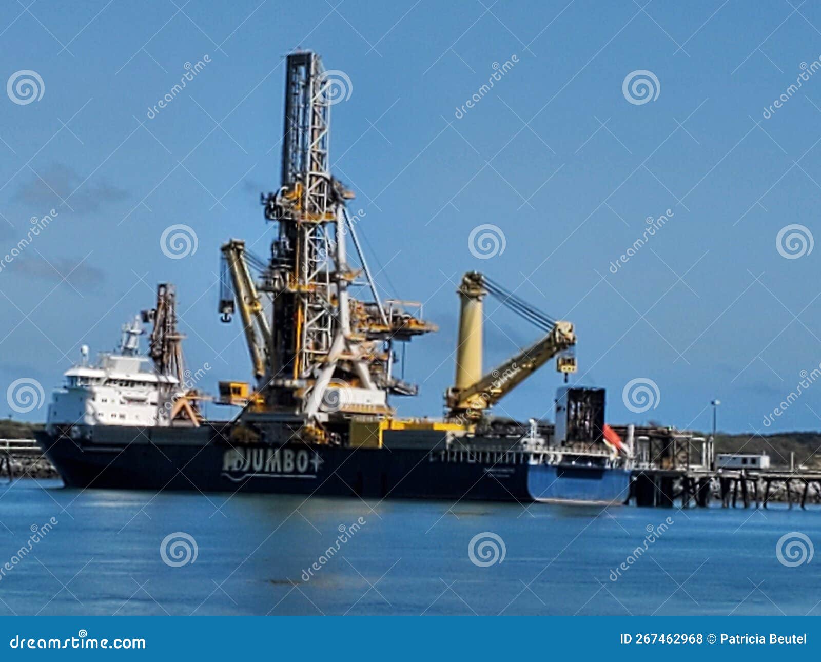 Ship loader at the dock editorial stock photo. Image of dock - 267462968