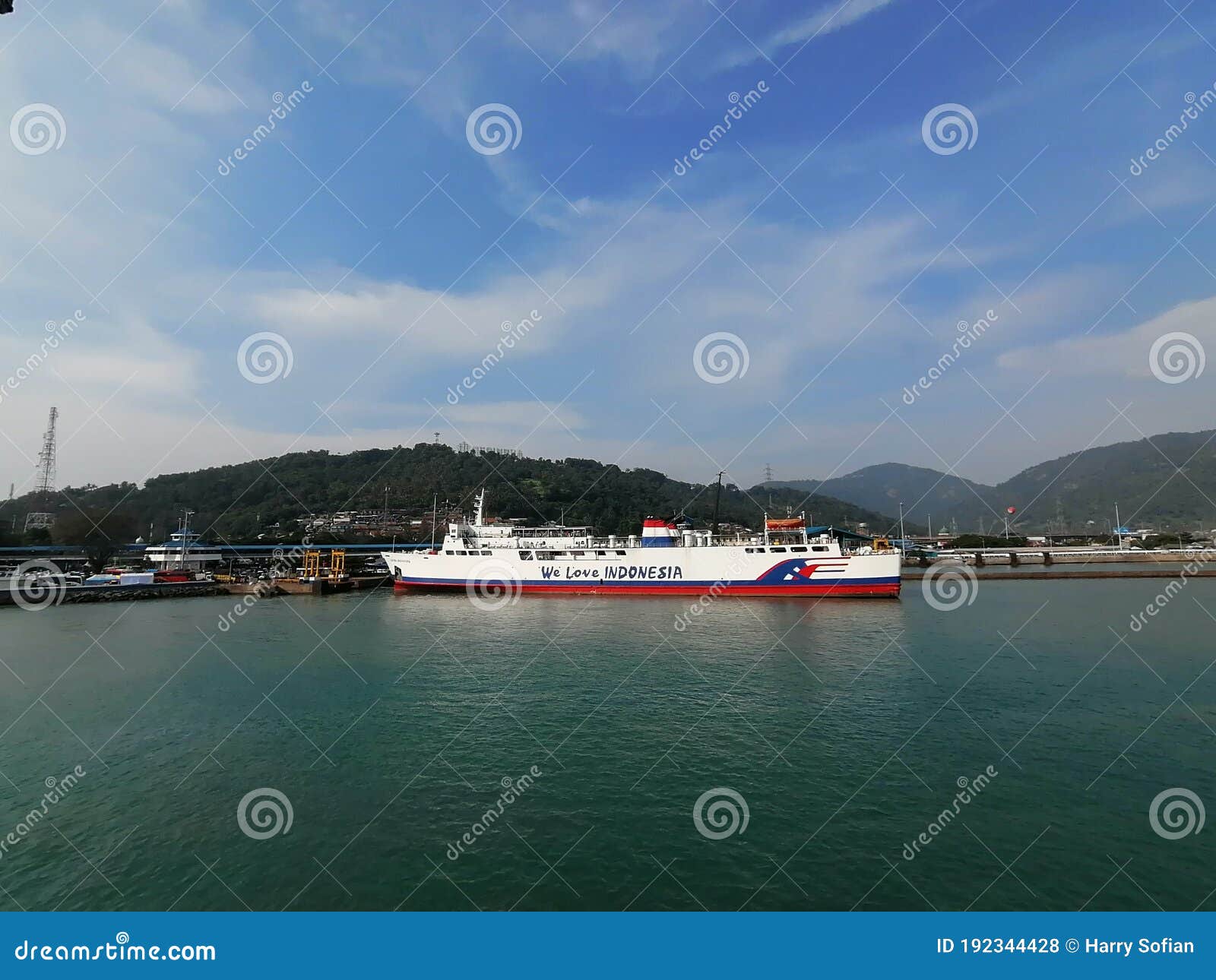 Merak Harbour editorial stock photo. Image of island - 192344428