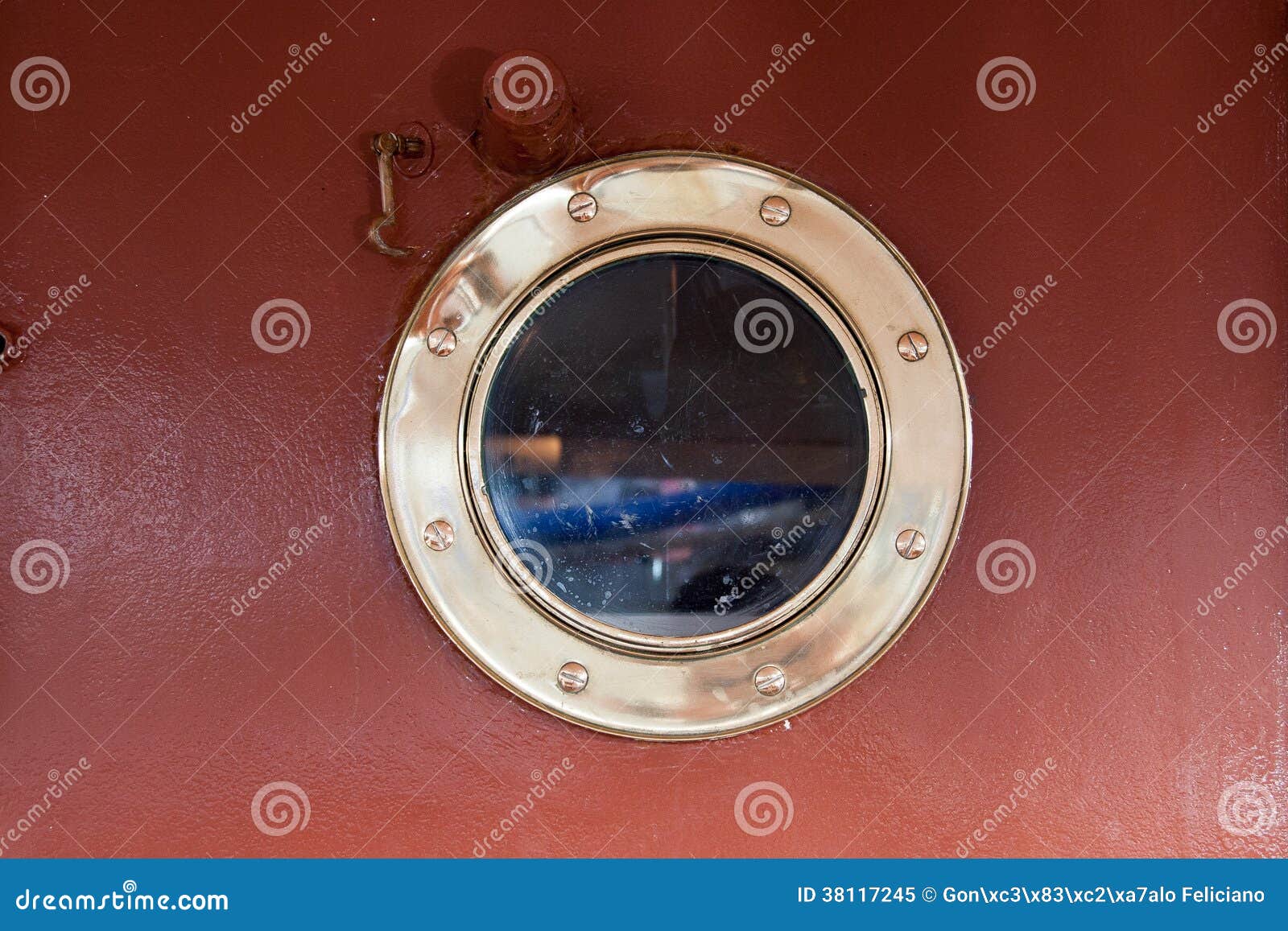 Ship porthole stock image. Image of circle, brass, ocean - 38117245