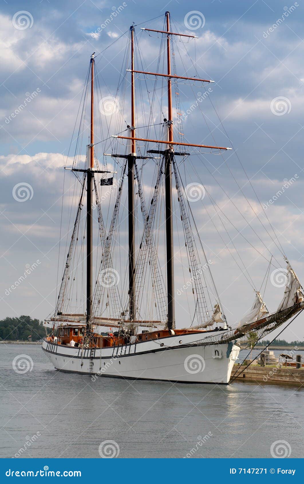 Ship at the quay stock image. Image of ocean, ropes, prethunderstorm ...