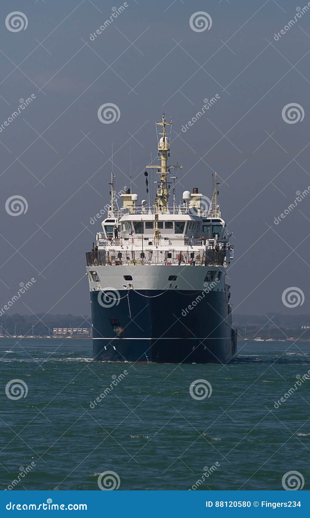 Ship Shallow Water Stock Photos - Download 1,912 Royalty Free Photos