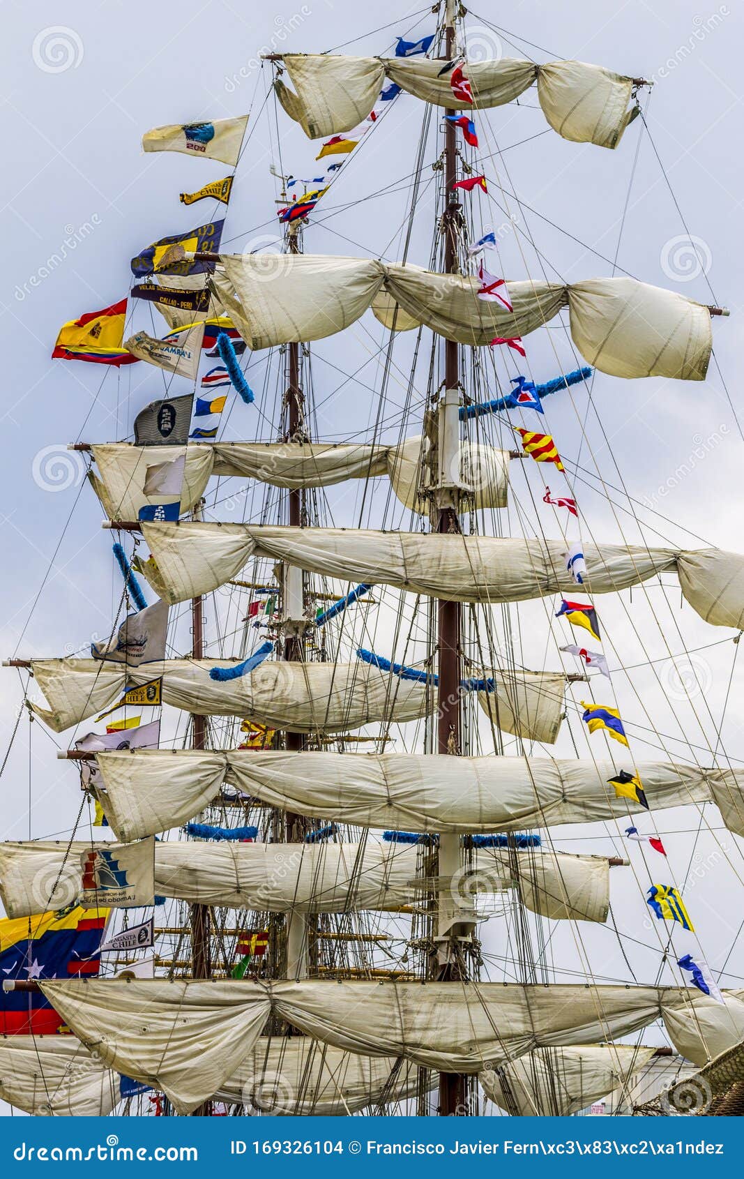 265 Three Masts Tall Ship Stock Photos - Free & Royalty-Free Stock ...