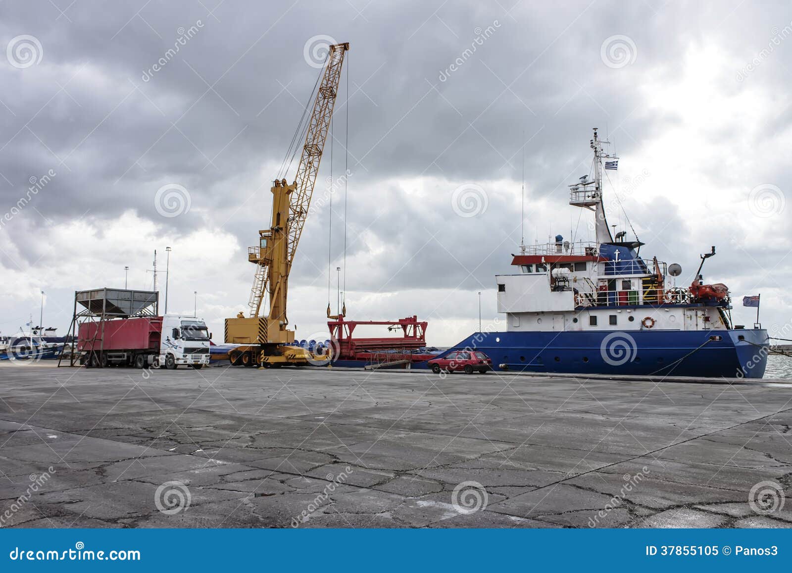 Ship Unloading Grain on Truck Stock Image - Image of metal, port: 37855105
