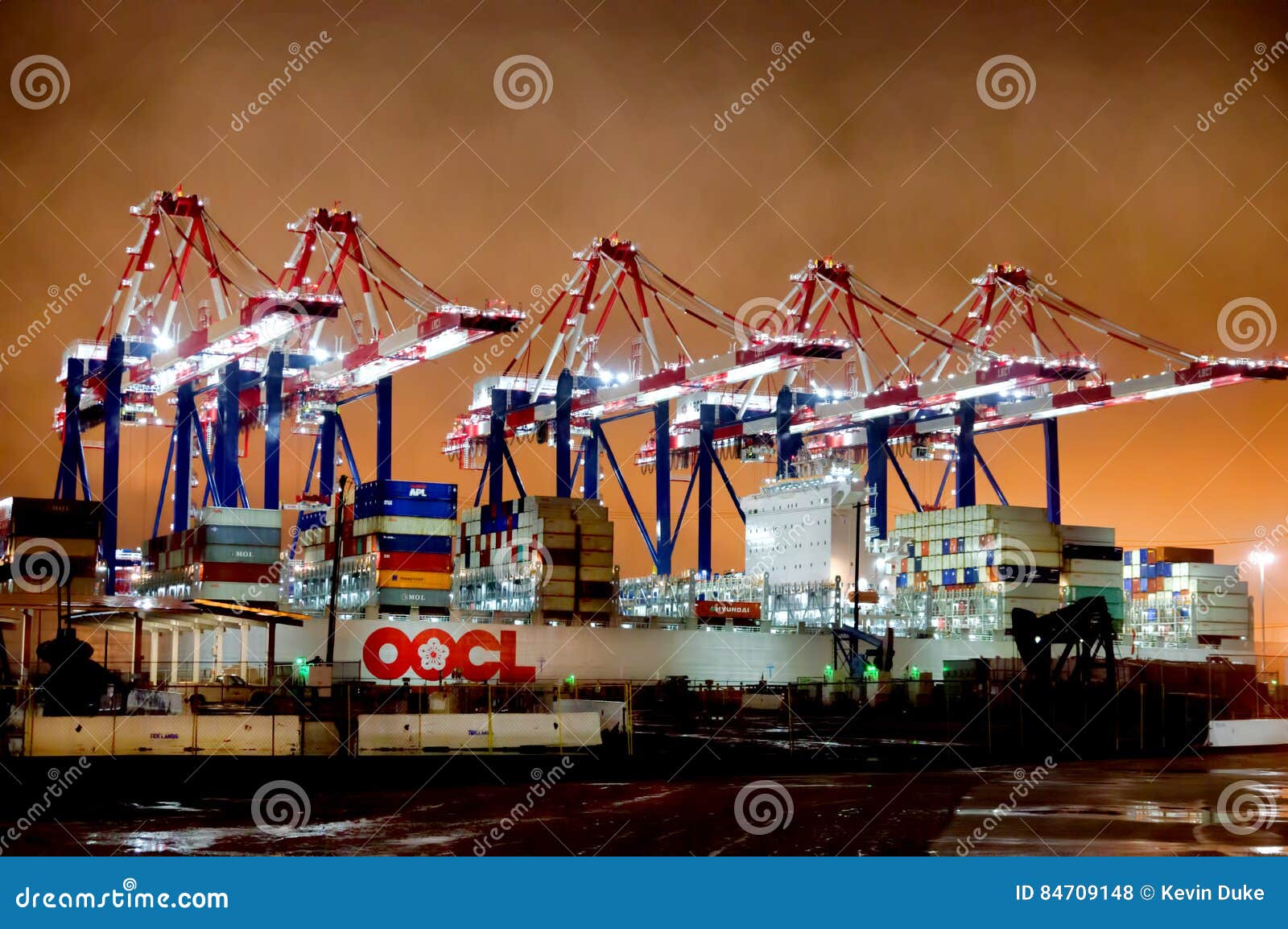 Ship Yards editorial stock photo. Image of crane, shipping - 84709148