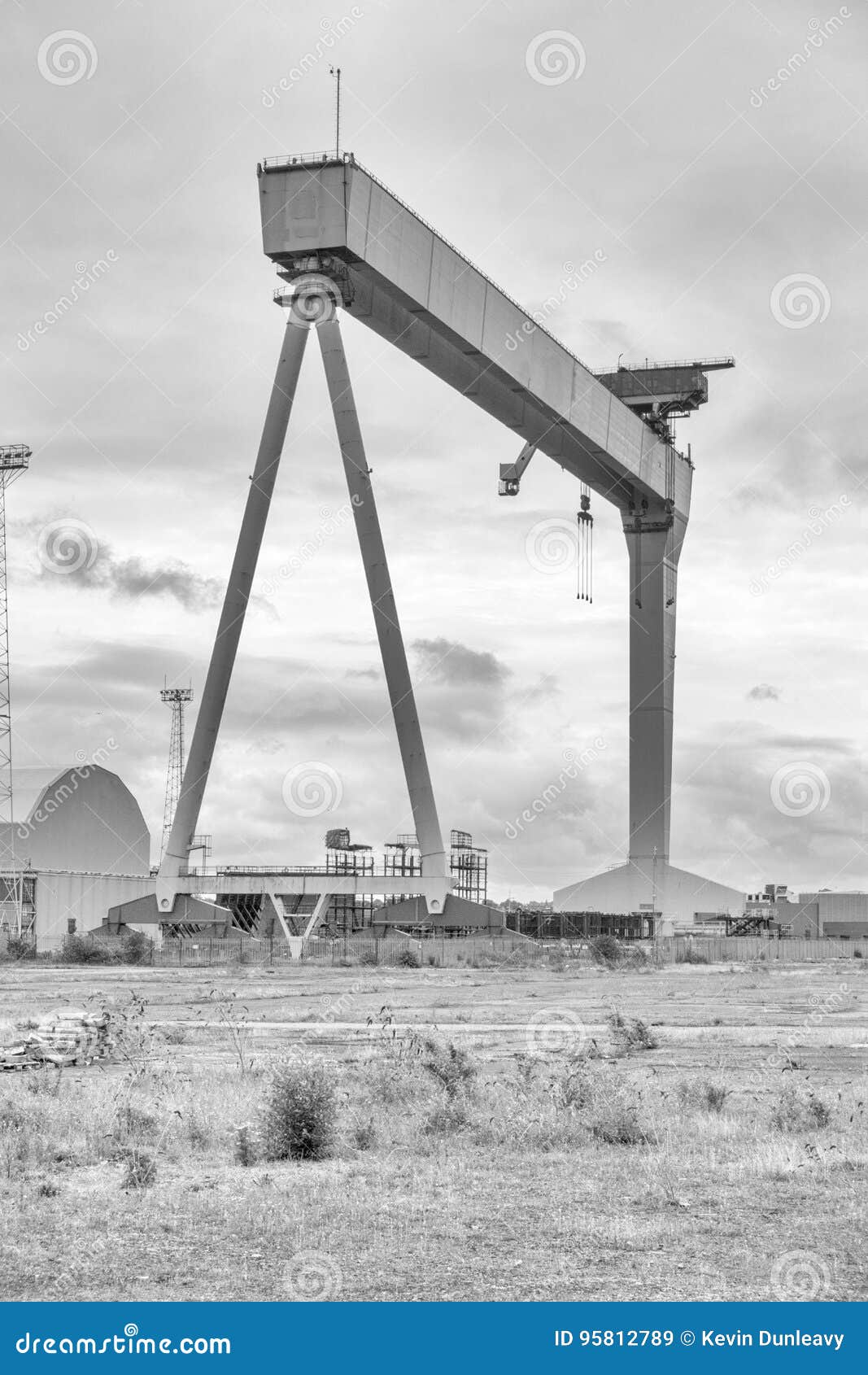 Shipbuilding gantry crane stock image. Image of marine - 95812789