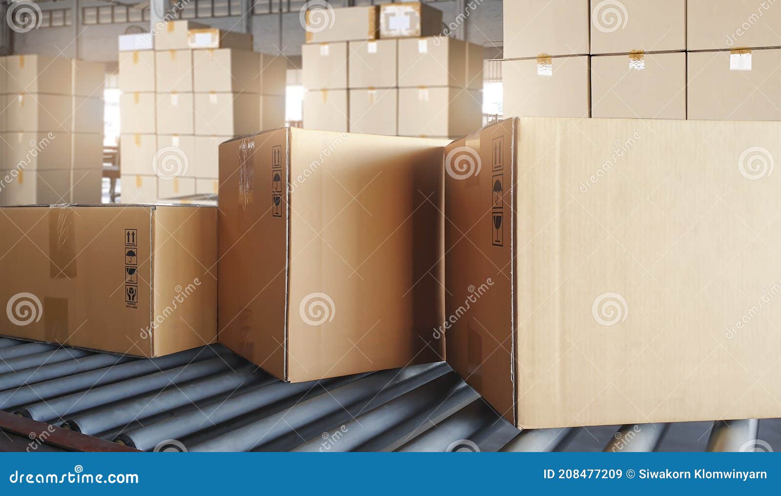 Packaging And Sorting Robot Working In Busy Warehouse, Packaging Goods ...