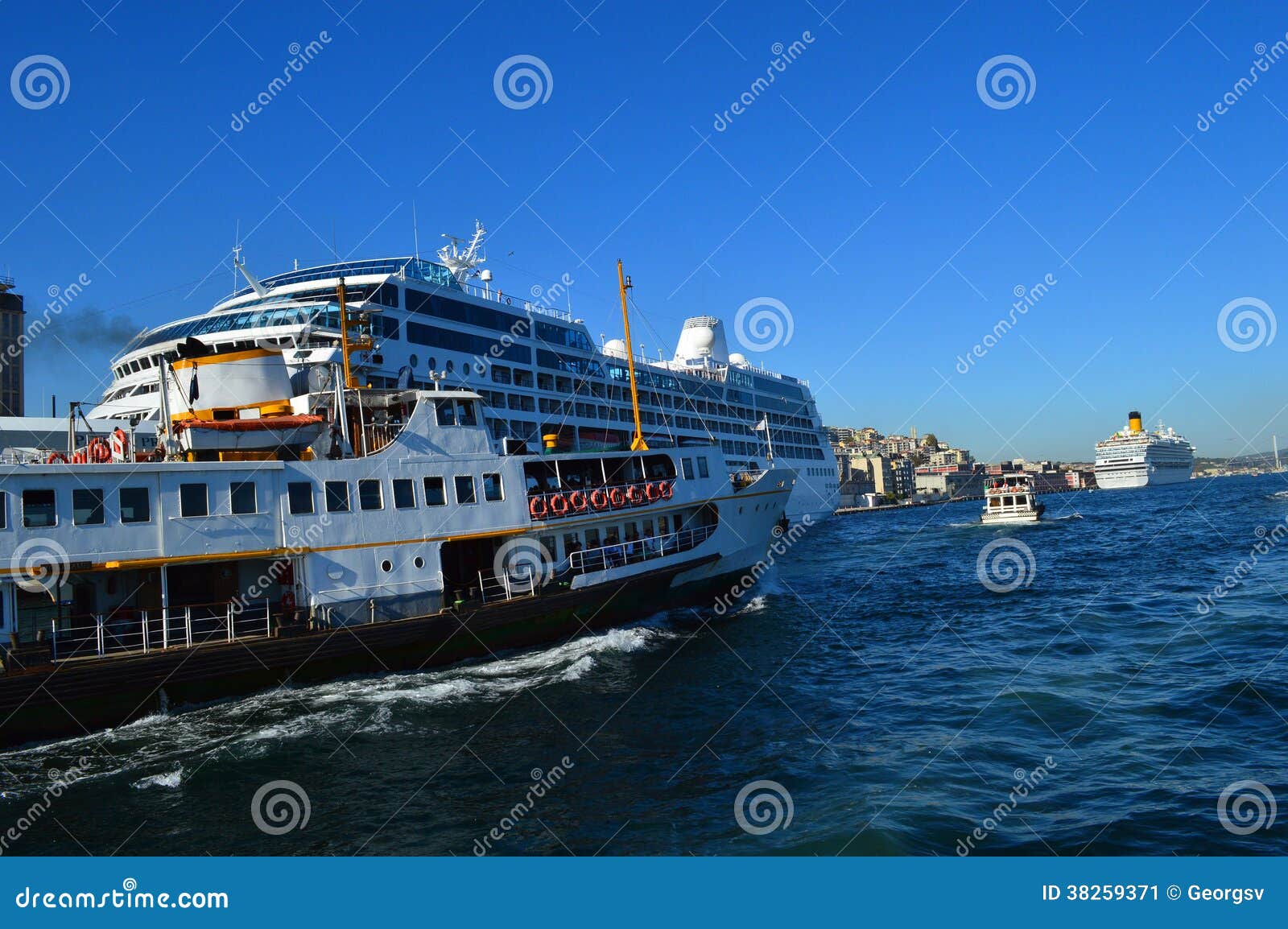 Ships in Istanbul stock image. Image of house, cruise - 38259371