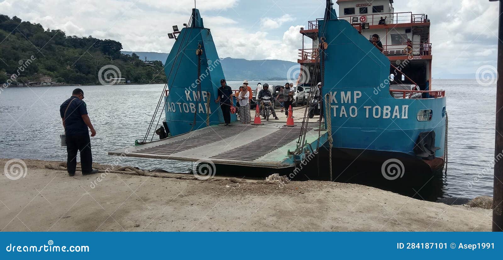 Ships To Cross To the Island of Samosir, North Sumatra Editorial Photo ...
