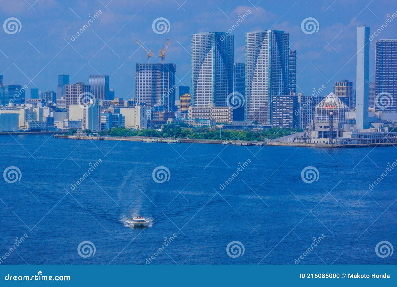 Ships and Tokyo Skyline Image Stock Photo - Image of blue, vehicle ...