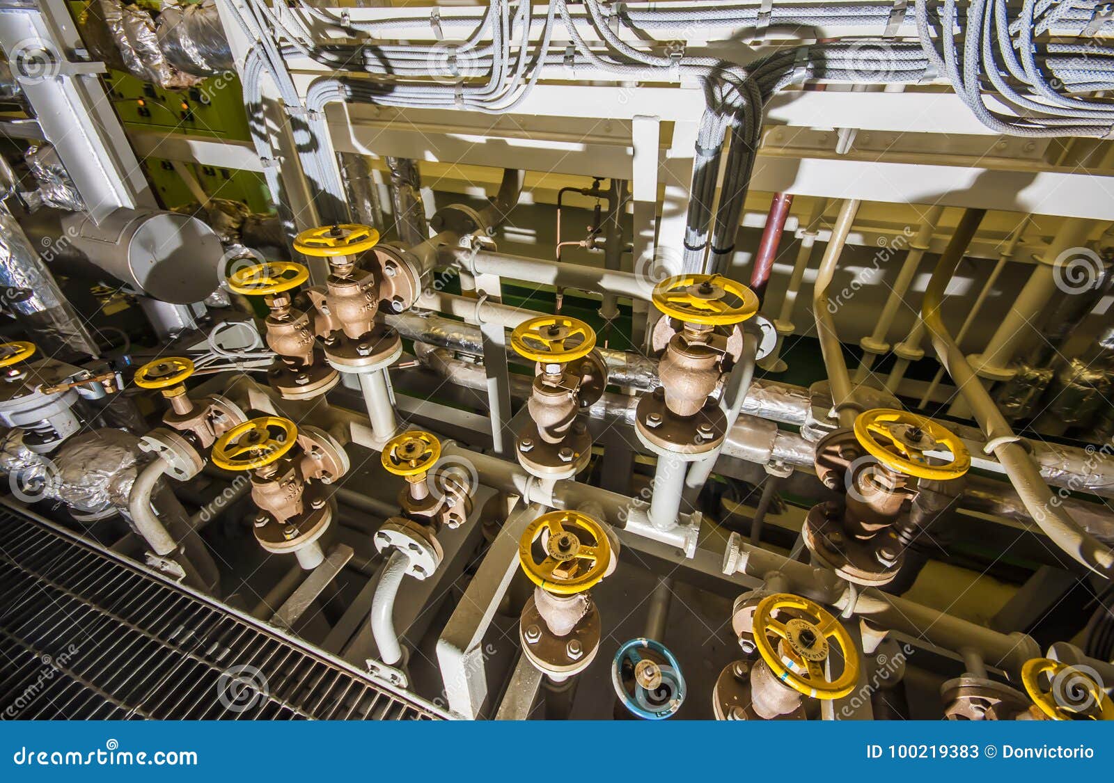 Ships valves, main engine stock image. Image of environment - 100219383