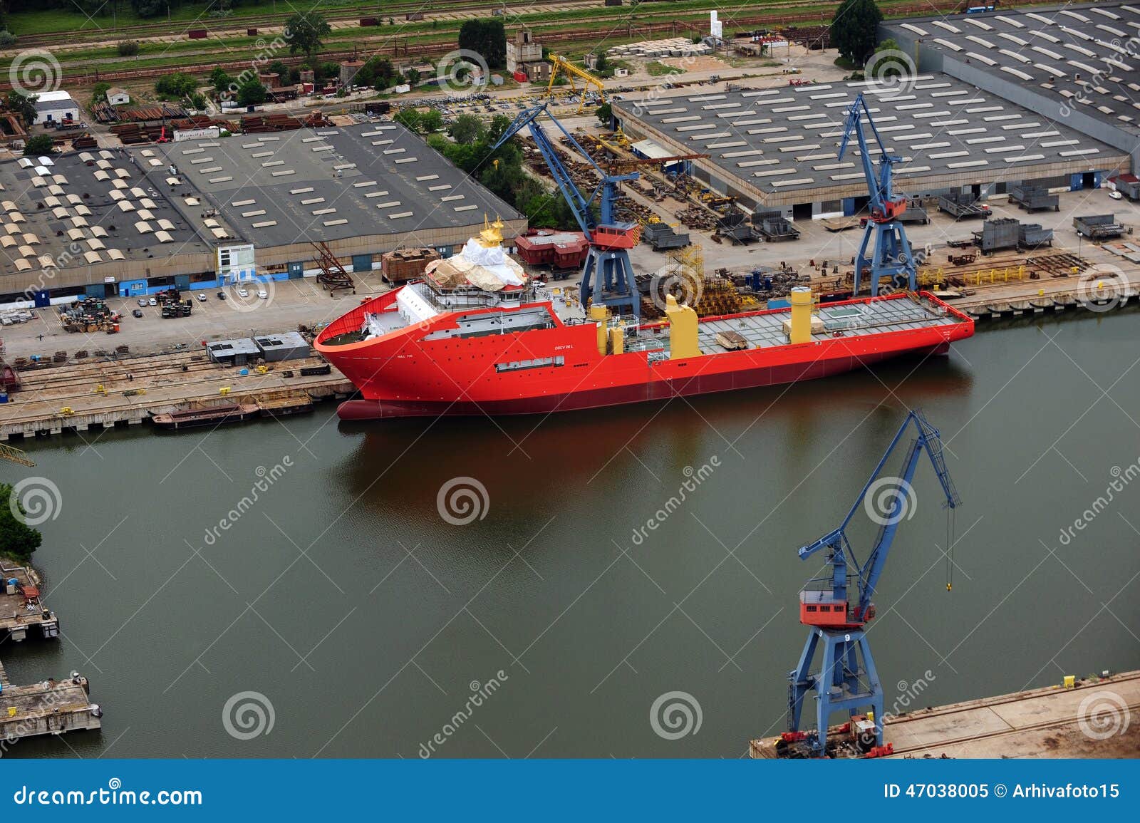 Shipyard editorial image. Image of freight, bottomed - 47038005