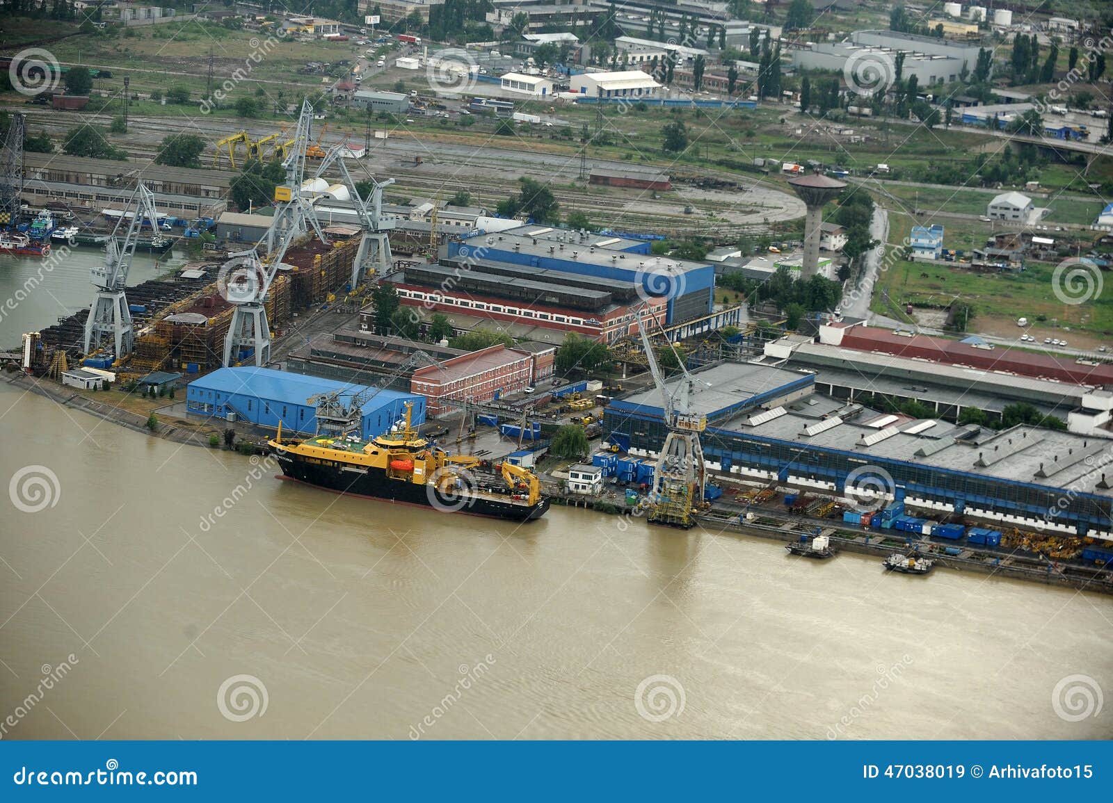 Shipyard editorial stock image. Image of freight, ships - 47038019