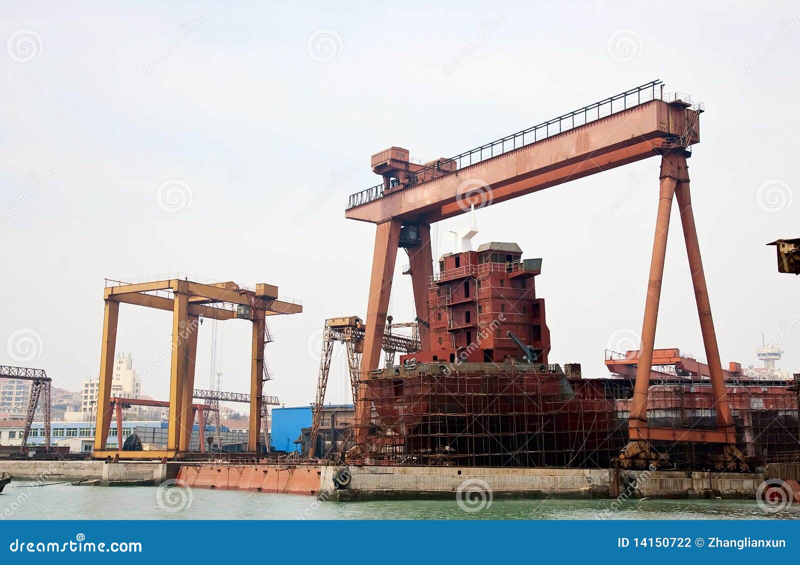Shipyard Shipbuilding, Ship-repair Stock Photo - Image of heel, rear ...